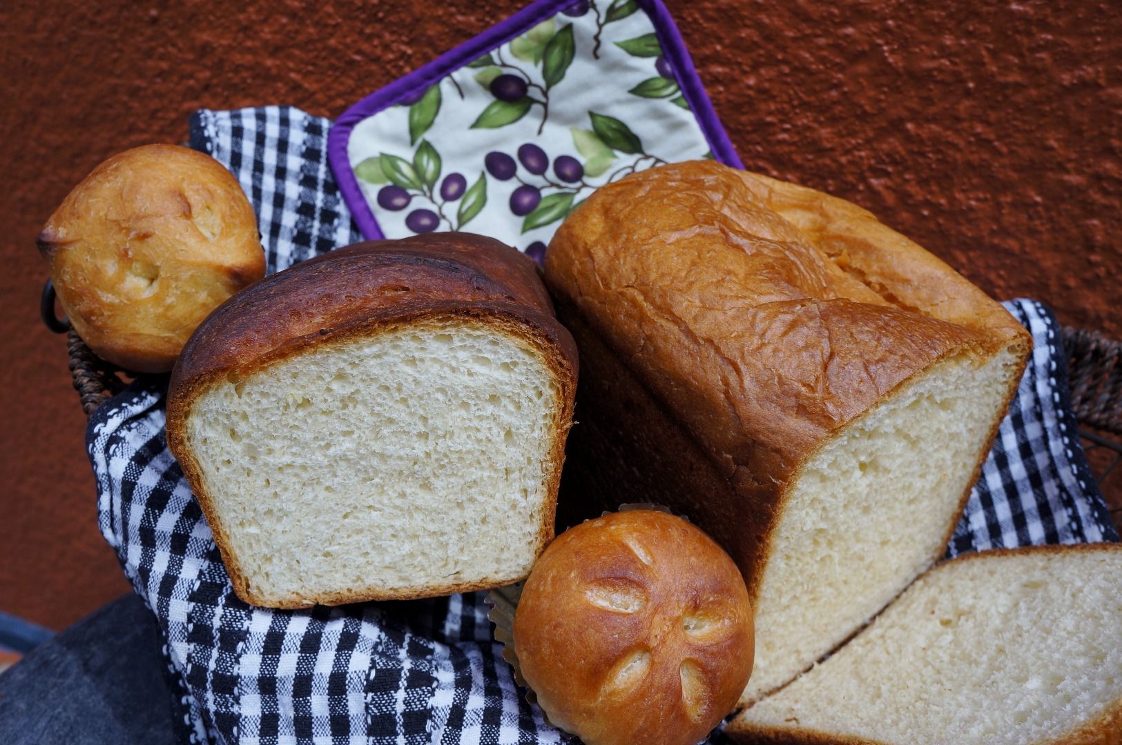 Steakhouse Bread Recipe : 11 Steps (with Pictures) - Instructables