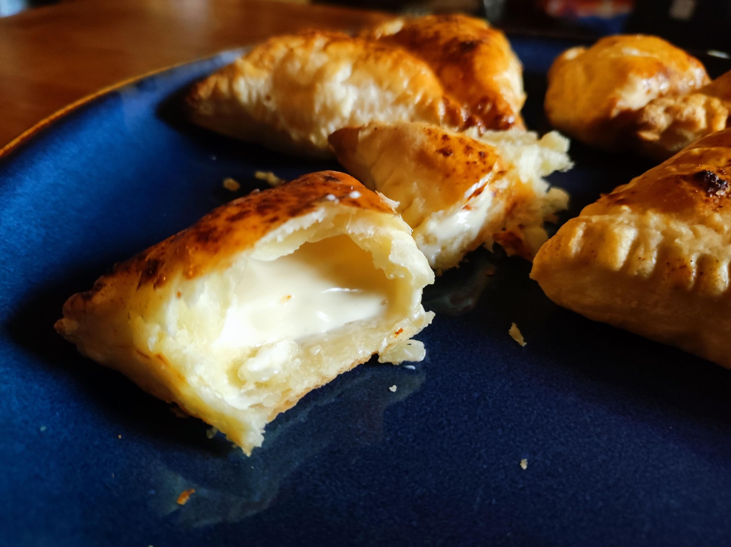 Super Melty Cheese Puffs : 4 Steps (with Pictures) - Instructables