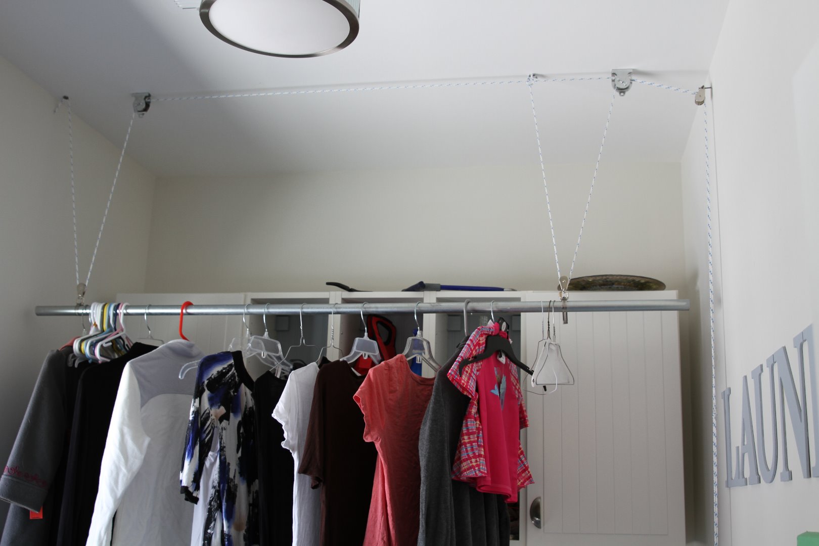 Hideaway Hanging Rack : 3 Steps - Instructables