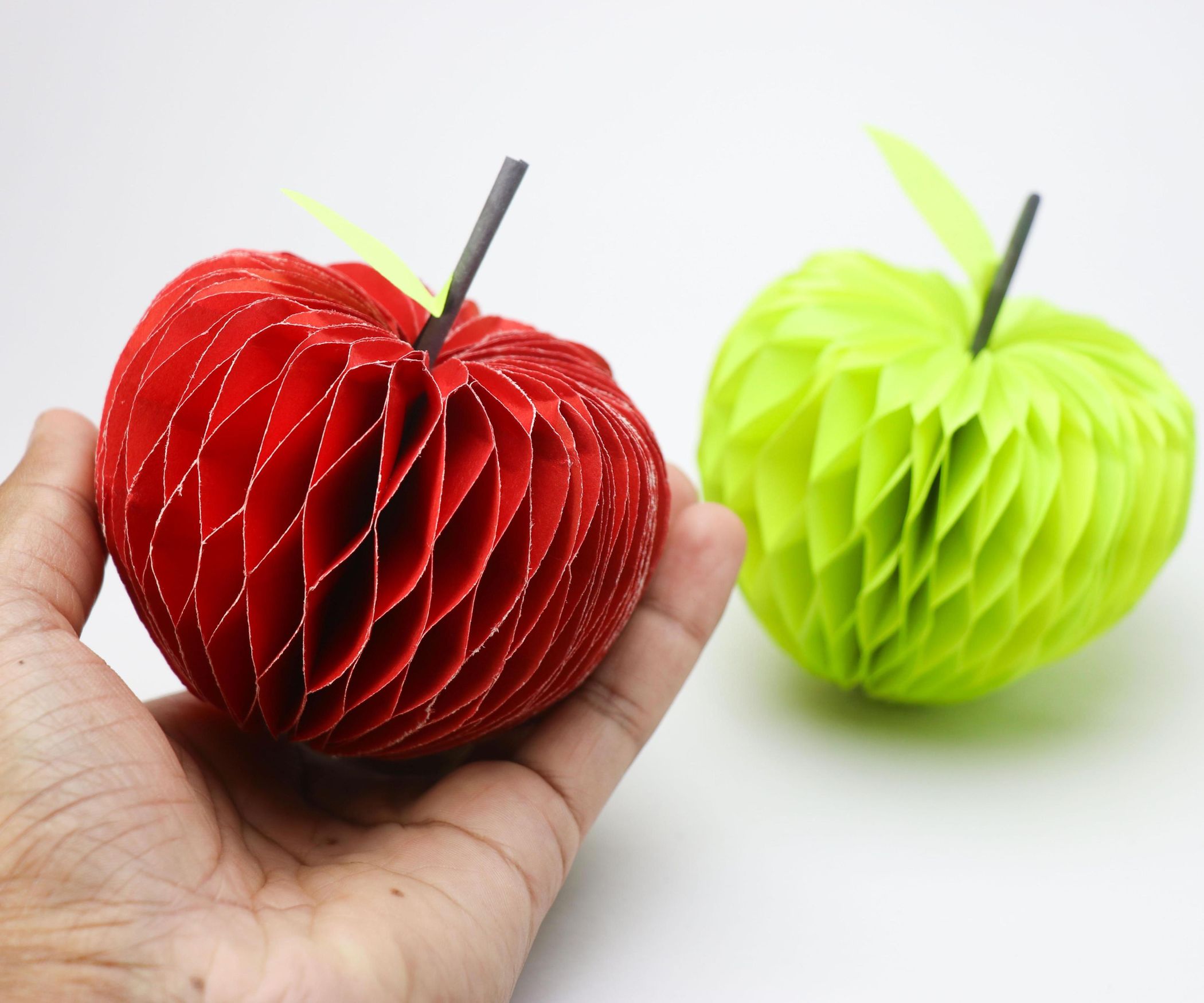 How to Make Unique Origami Apple in Very Easy Way : 9 Steps (with ...