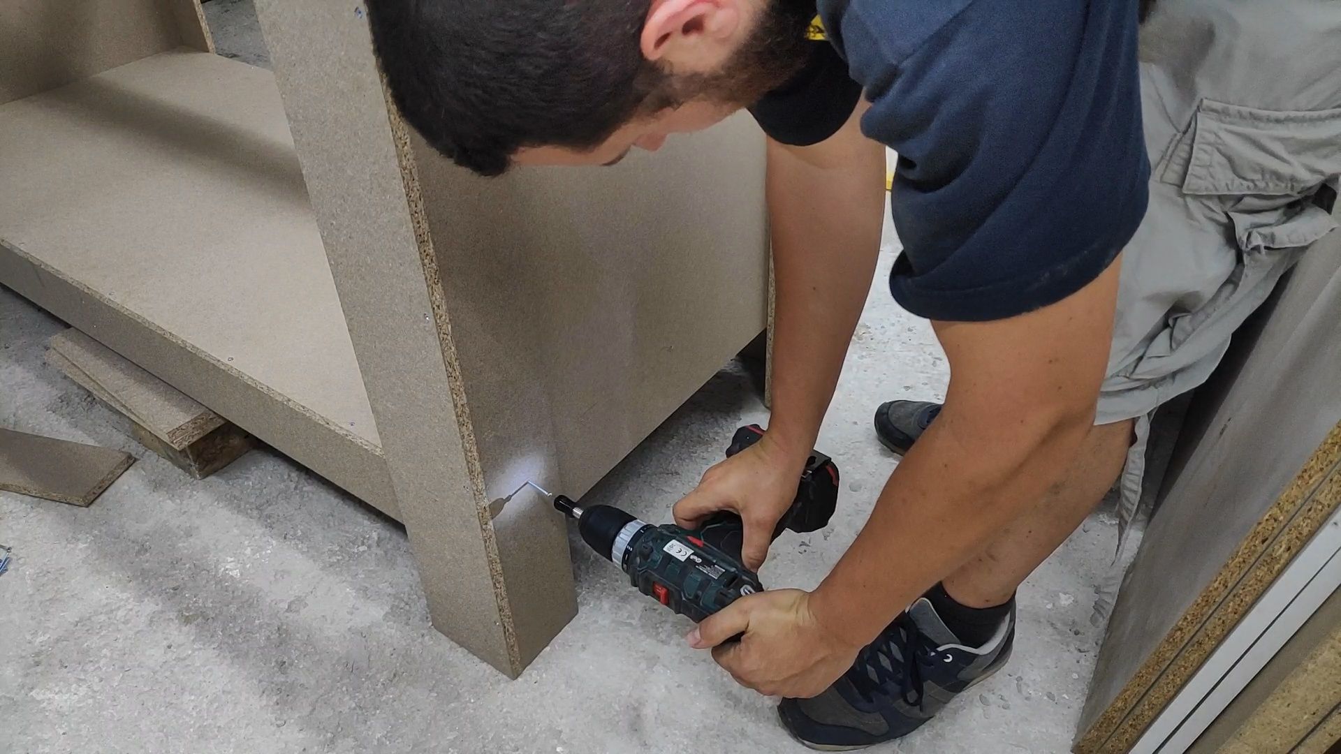 Less Than $50 Particleboard Workbench : 9 Steps (with Pictures ...