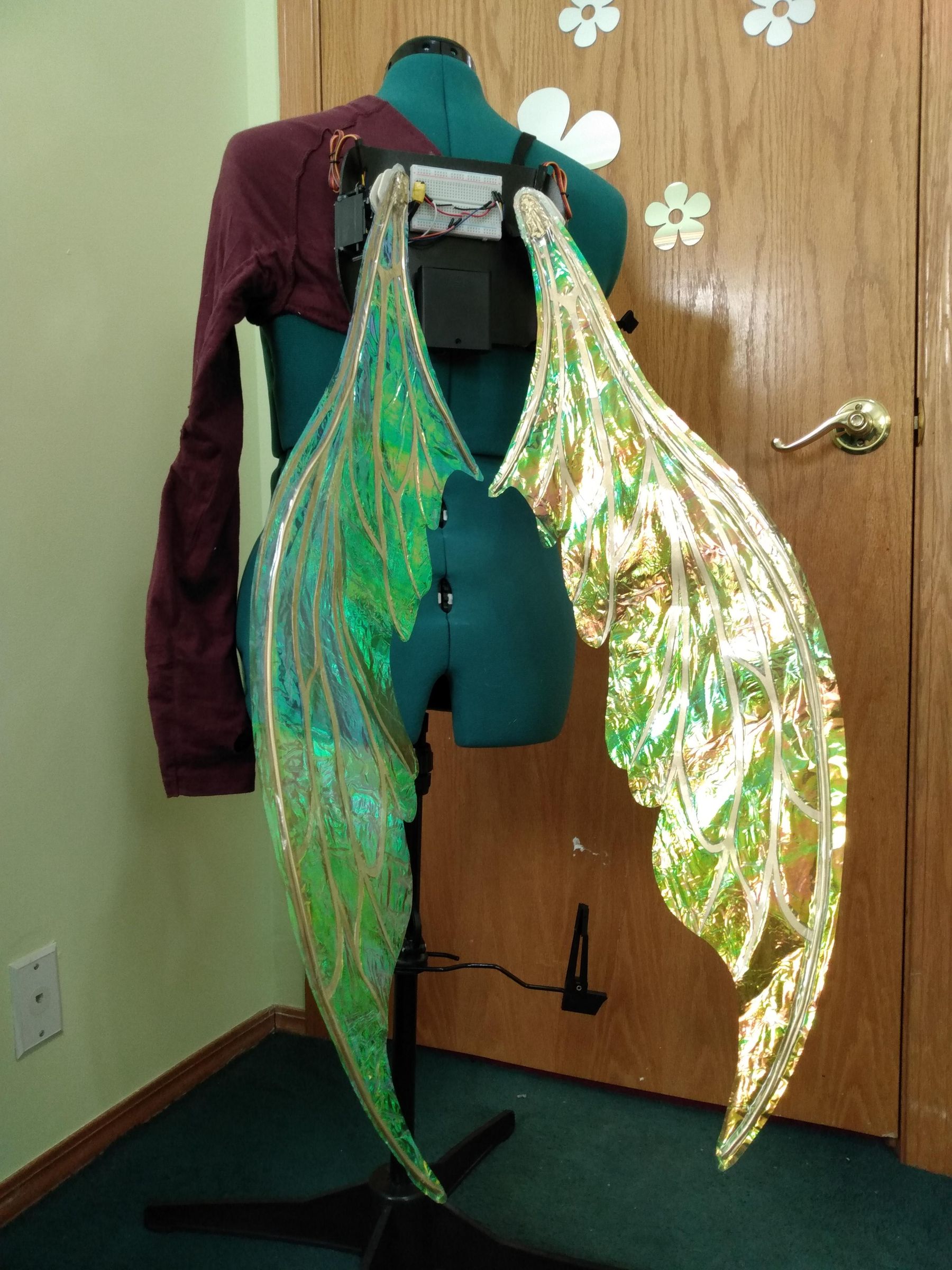 Motion Activated Cosplay Wings Using Circuit Playground Express - Part ...