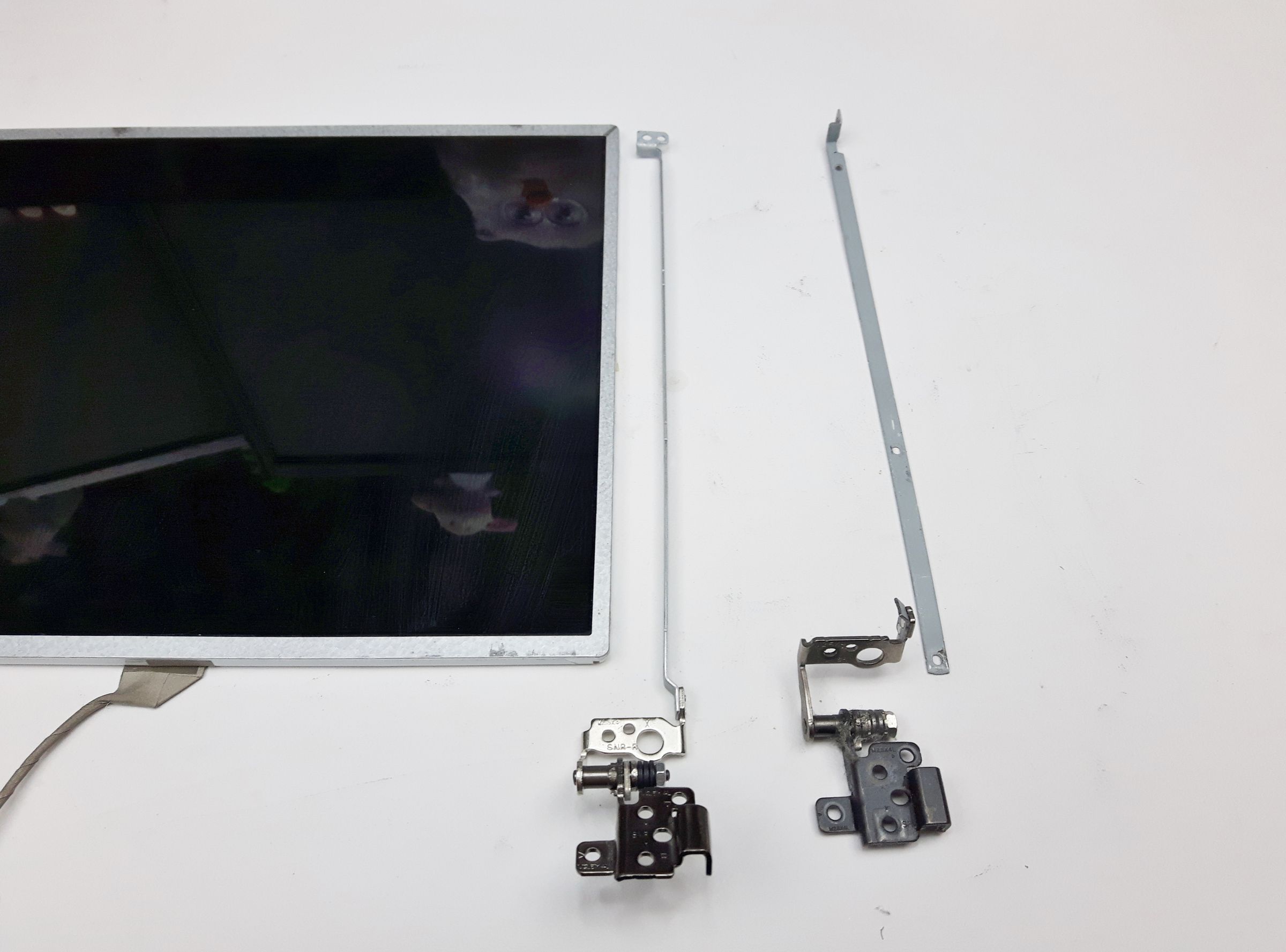 Laptop Deep Clean + Hinge Replacement : 11 Steps (with Pictures ...