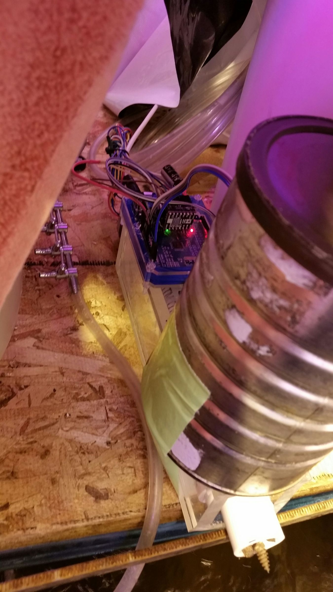 Automatic Fish Feeder With Light : 9 Steps (with Pictures) - Instructables