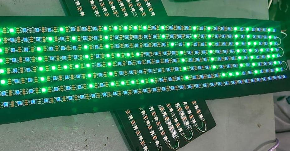 TUTORIAL RUNNING TEXT LED ! : 6 Steps - Instructables