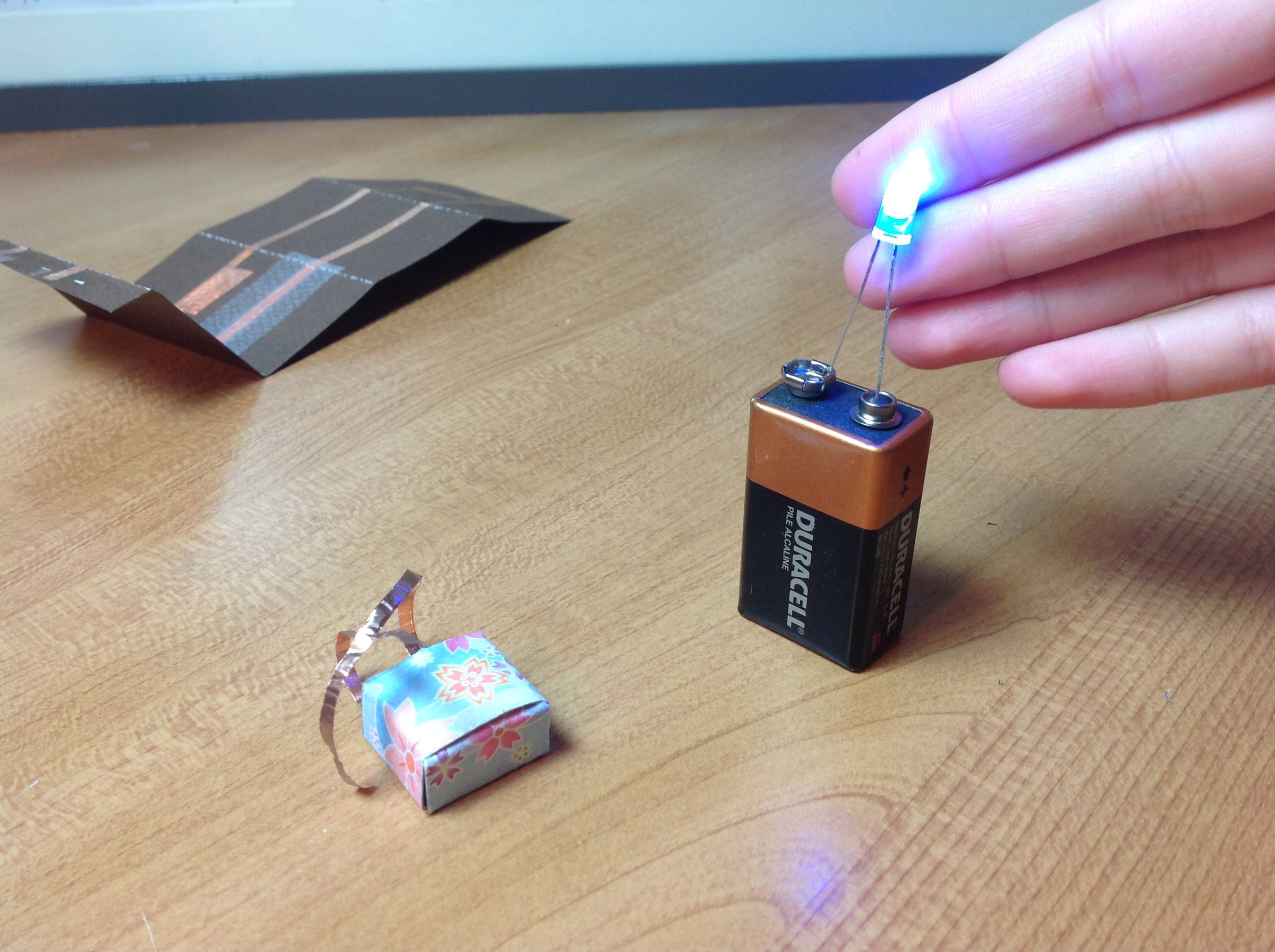 Foldable Electronic Bookmark / Booklight : 16 Steps (with Pictures ...