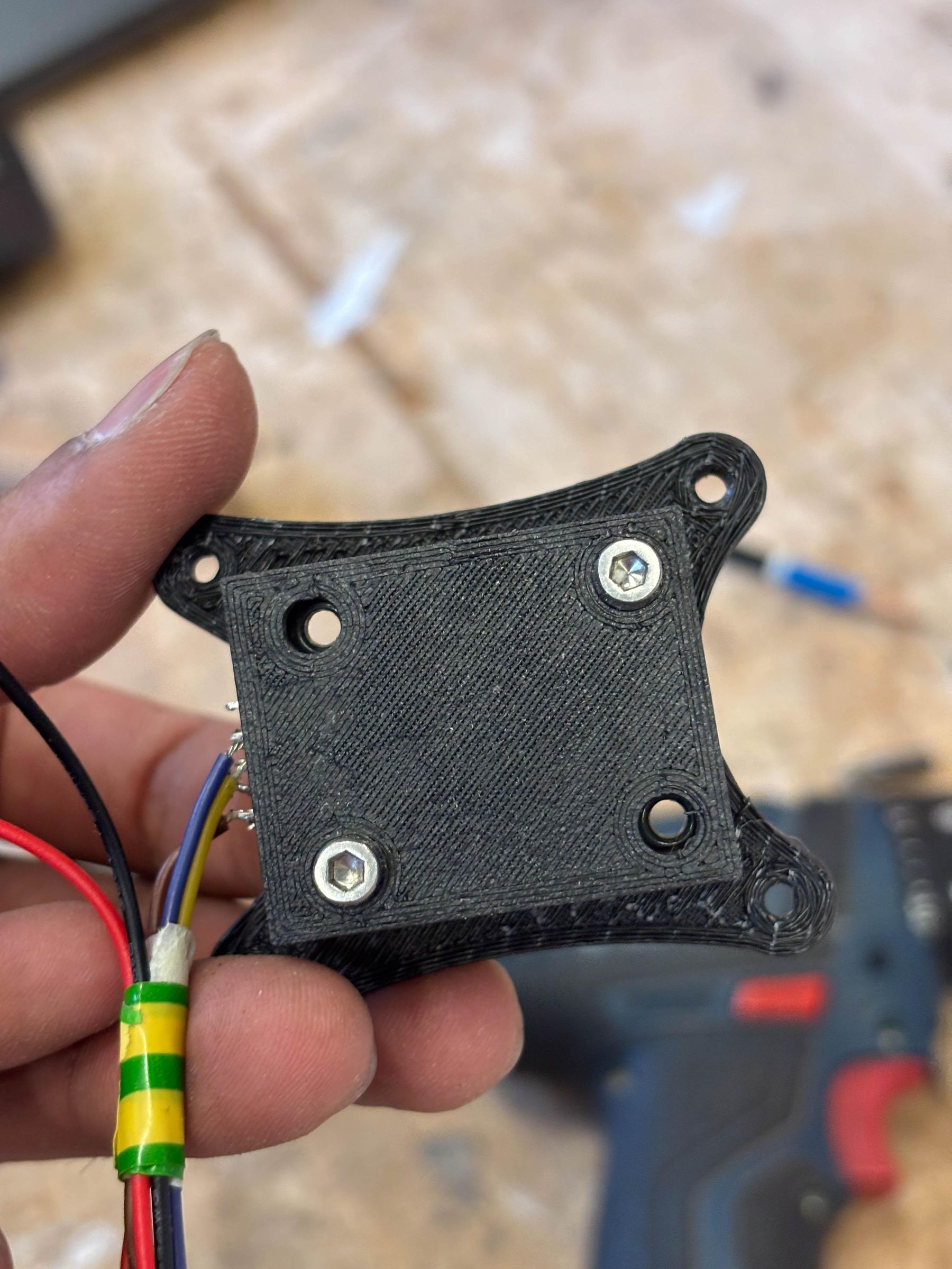 Nintendo Steering Wheel D4E1 : 30 Steps (with Pictures) - Instructables