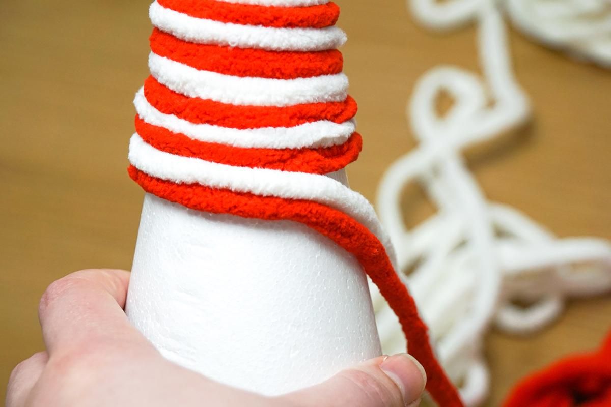 2 X DIY Christmas Decorations | Cone Trees & Crackers! : 9 Steps (with ...