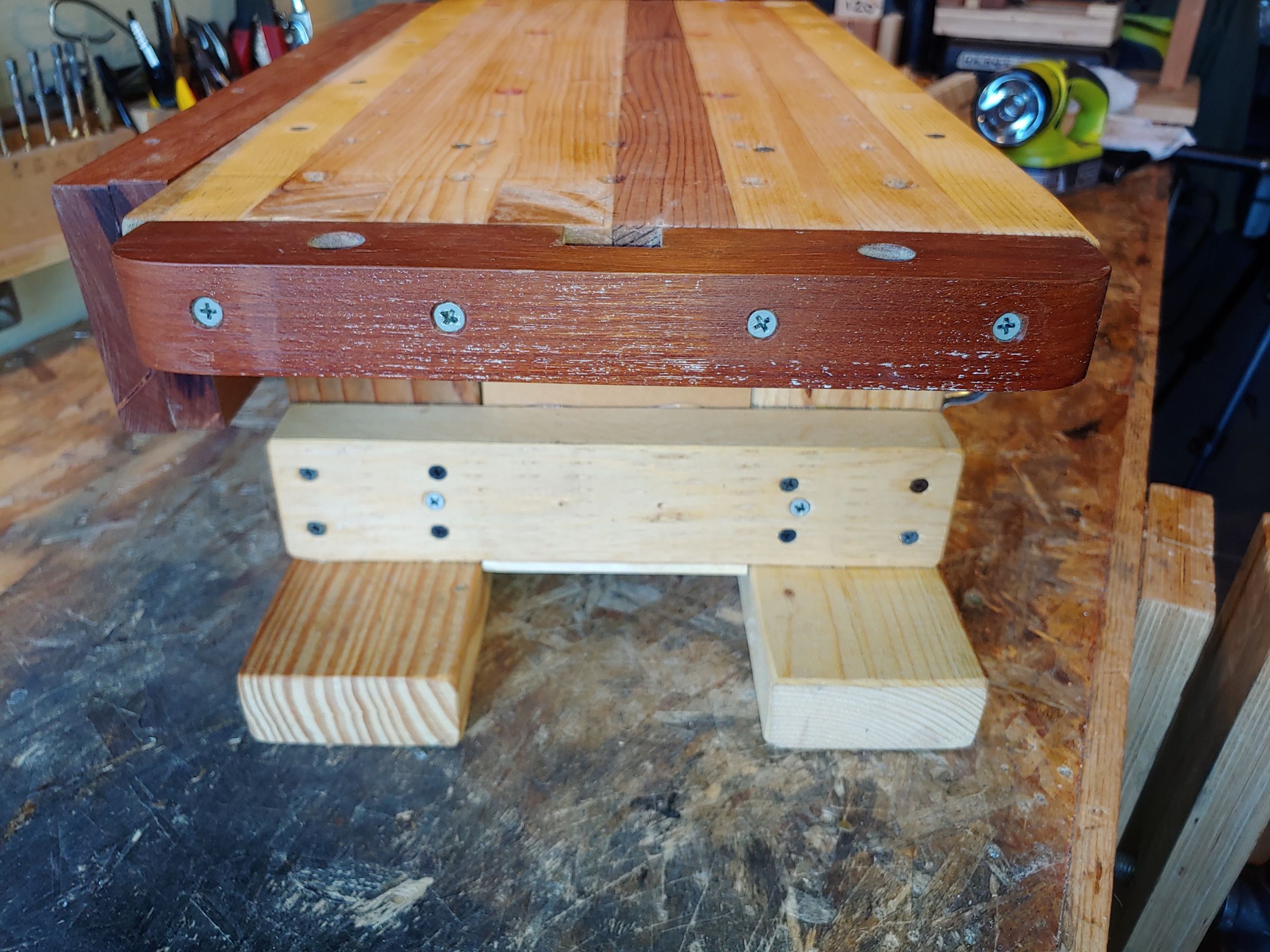 Mini-Work Bench : 10 Steps - Instructables