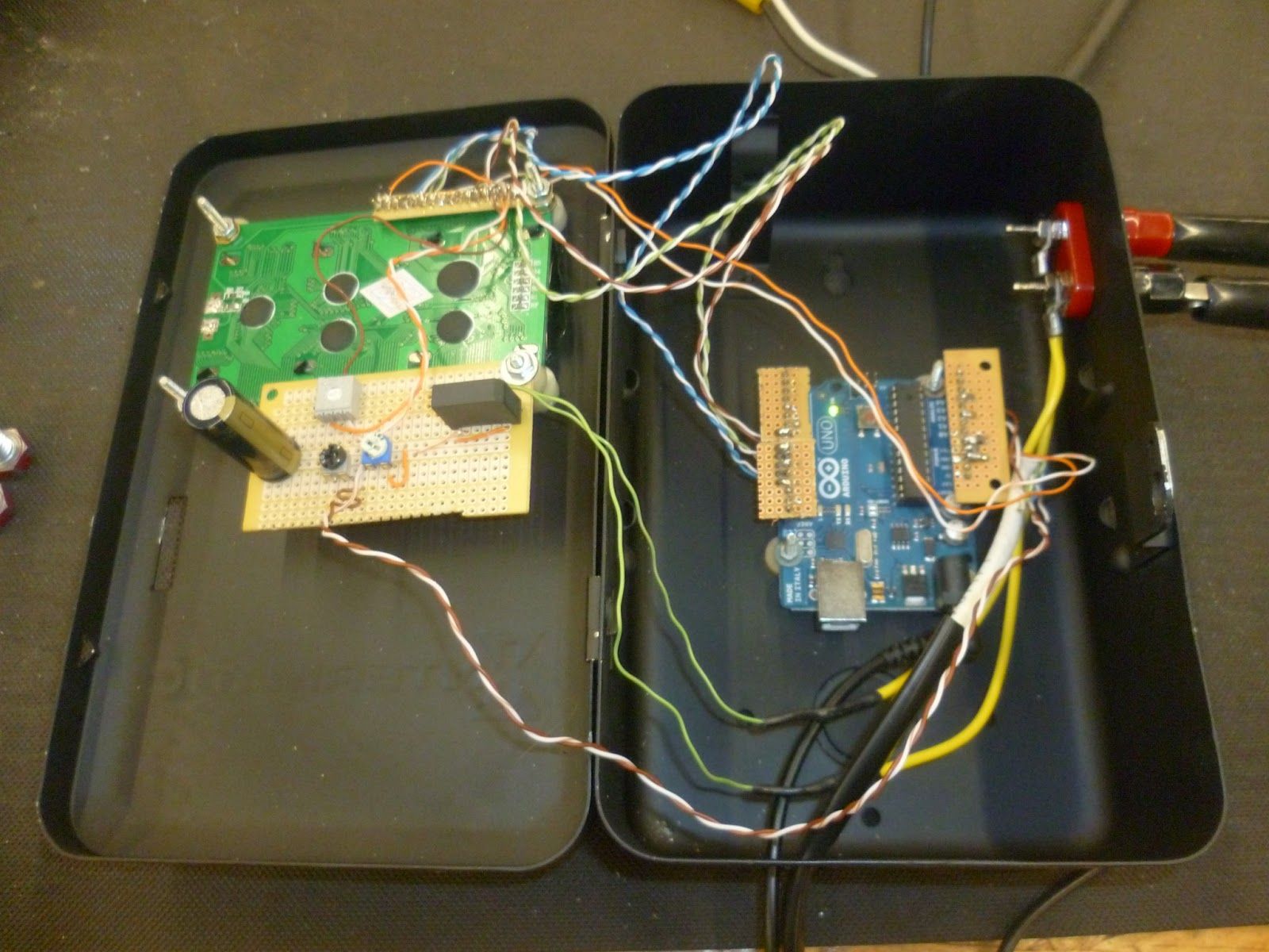 Digital Arduino Voltmeter With Temperature : 6 Steps - Instructables