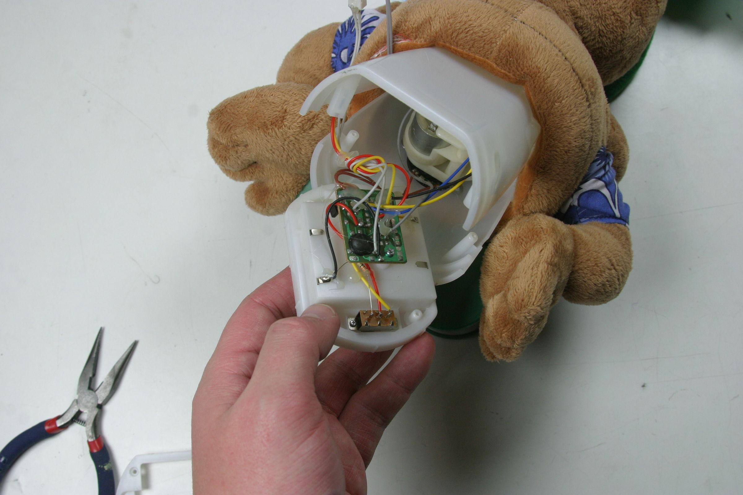 Use the Switcheroo to Control Toys With Your Smartphone : 4 Steps ...