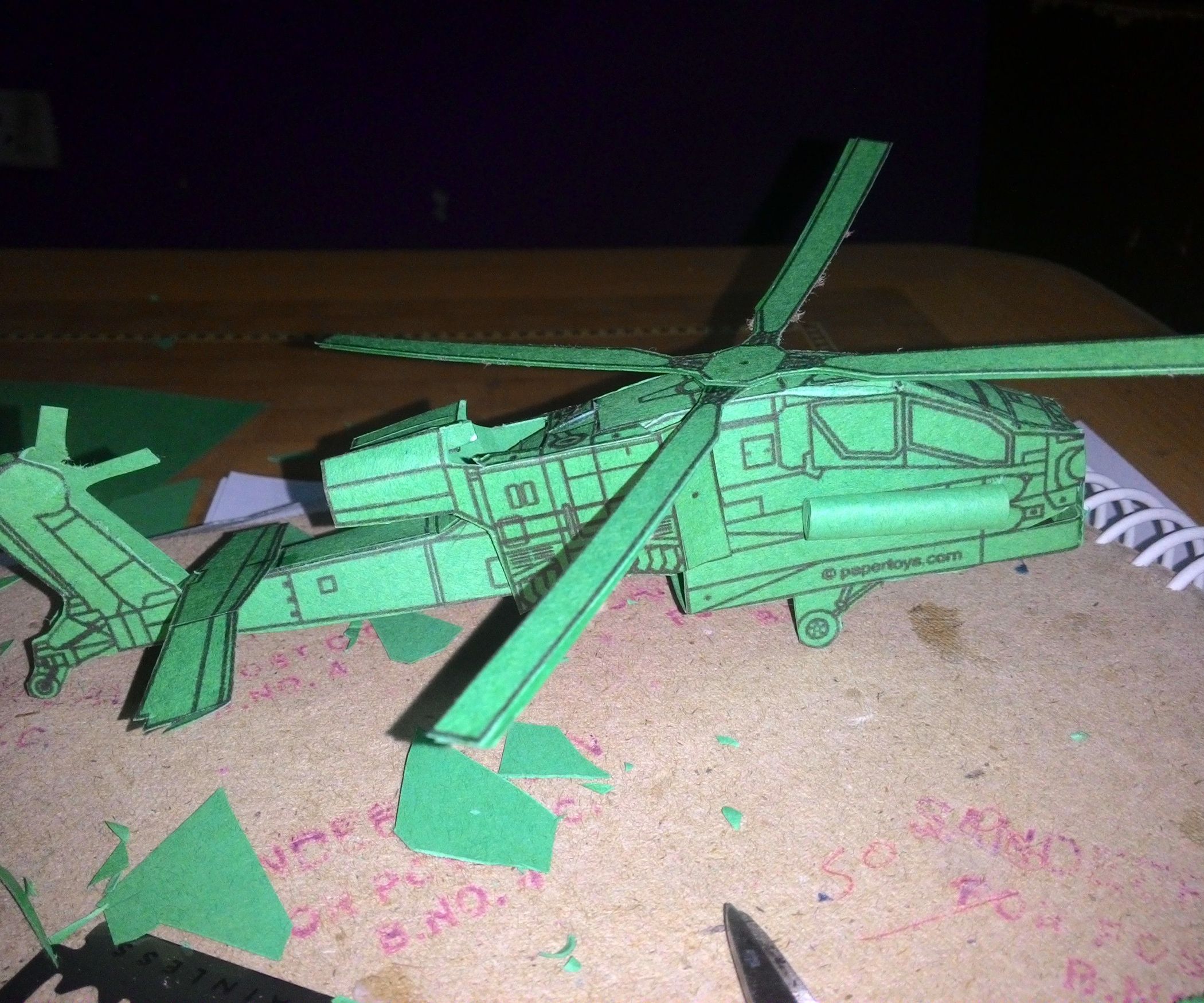 RUBBER BAND PAPER HELICOPTER : 7 Steps - Instructables