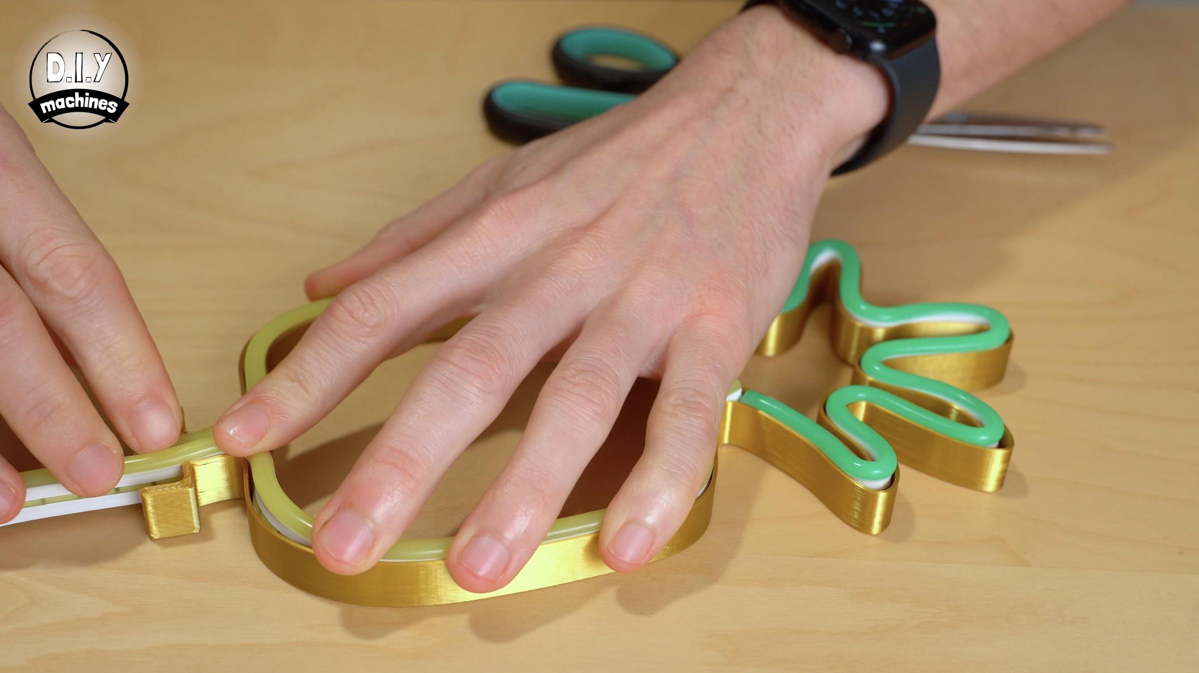 Make Your Own Customisable Desktop LED Neon Signs / Lights : 18 Steps ...