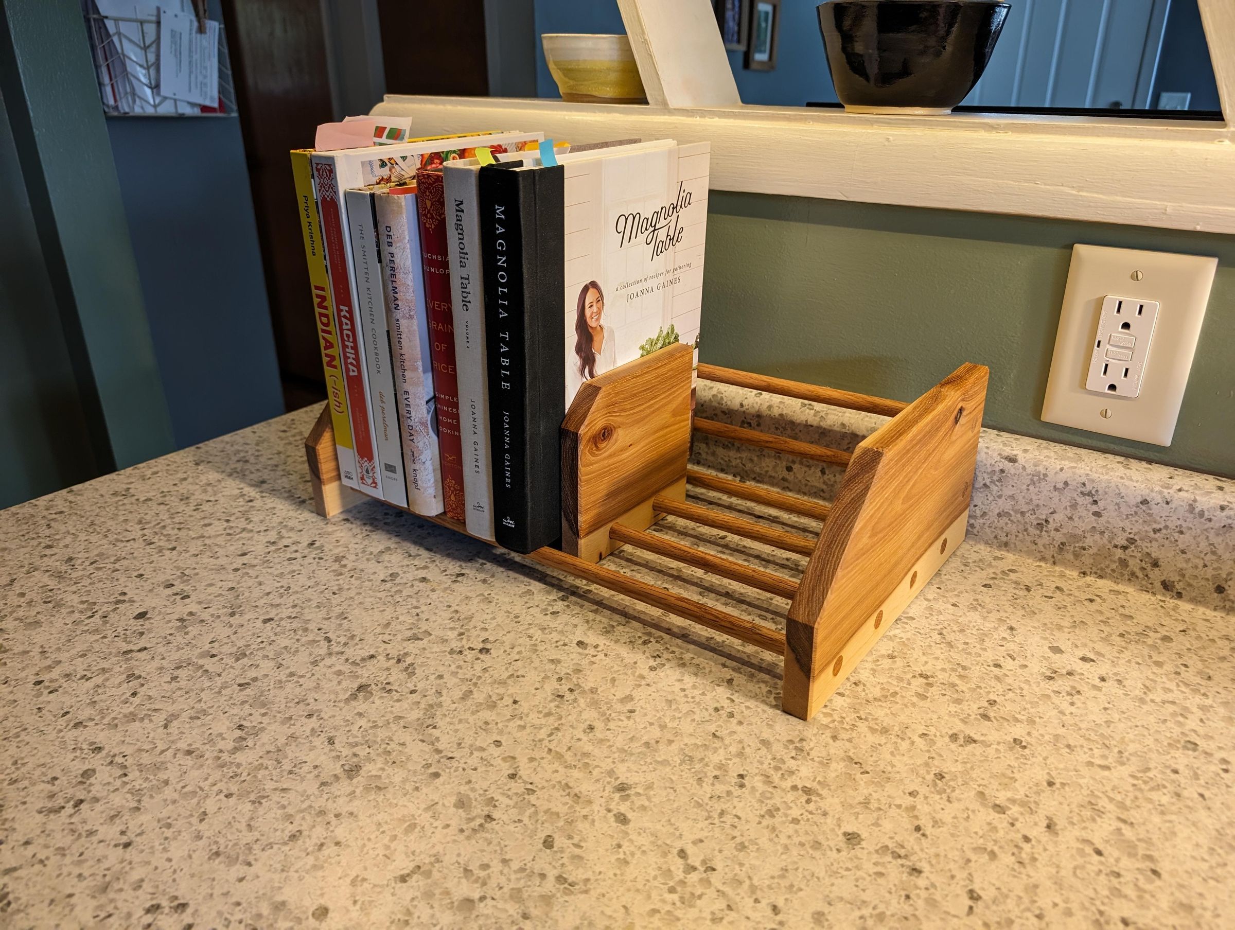 Adjustable Book Rack : 6 Steps - Instructables