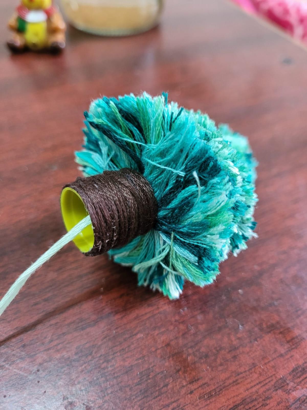 Thread Christmas Tree : 9 Steps (with Pictures) - Instructables