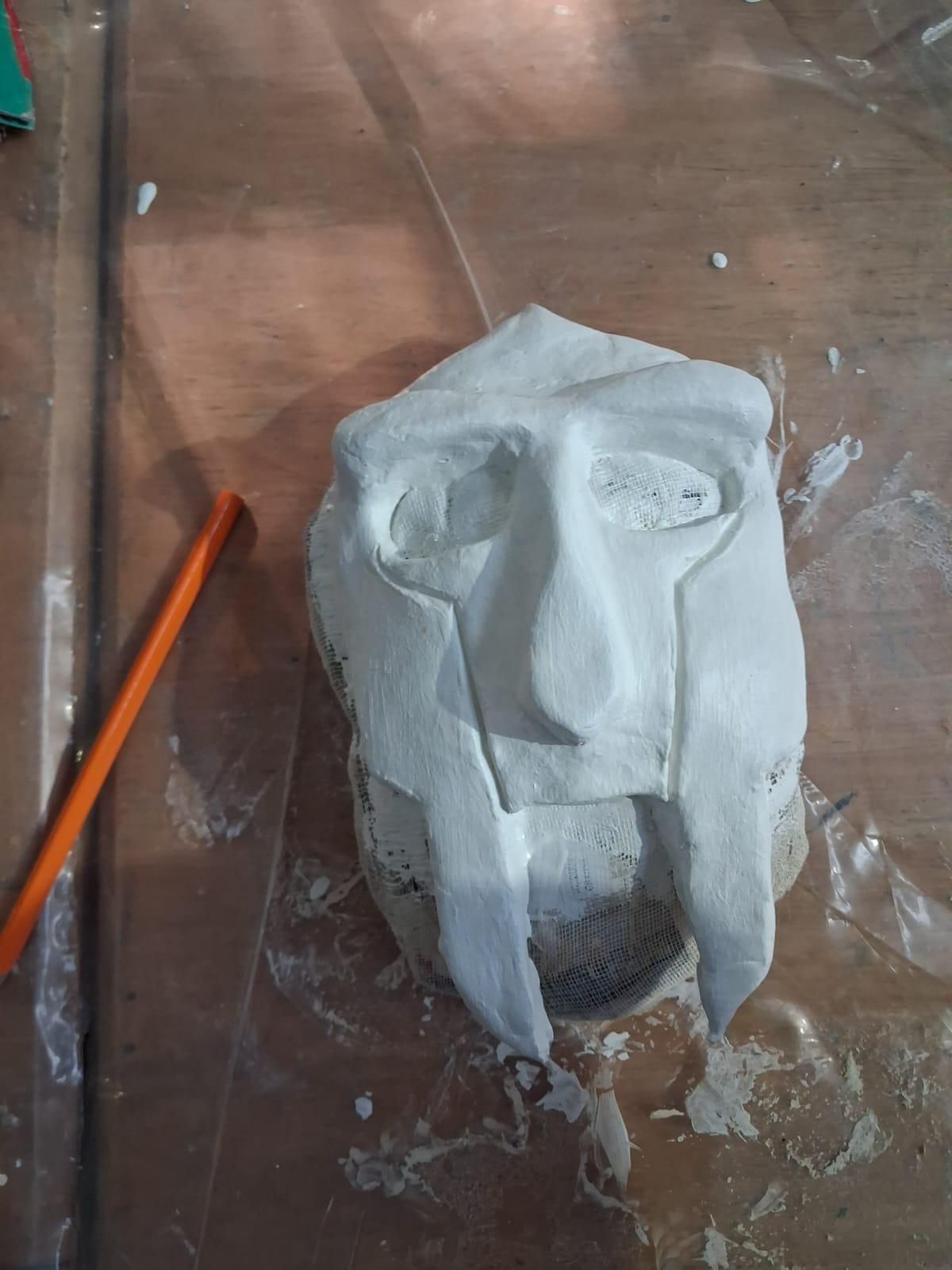 MF DOOM Mask Making. : 5 Steps - Instructables