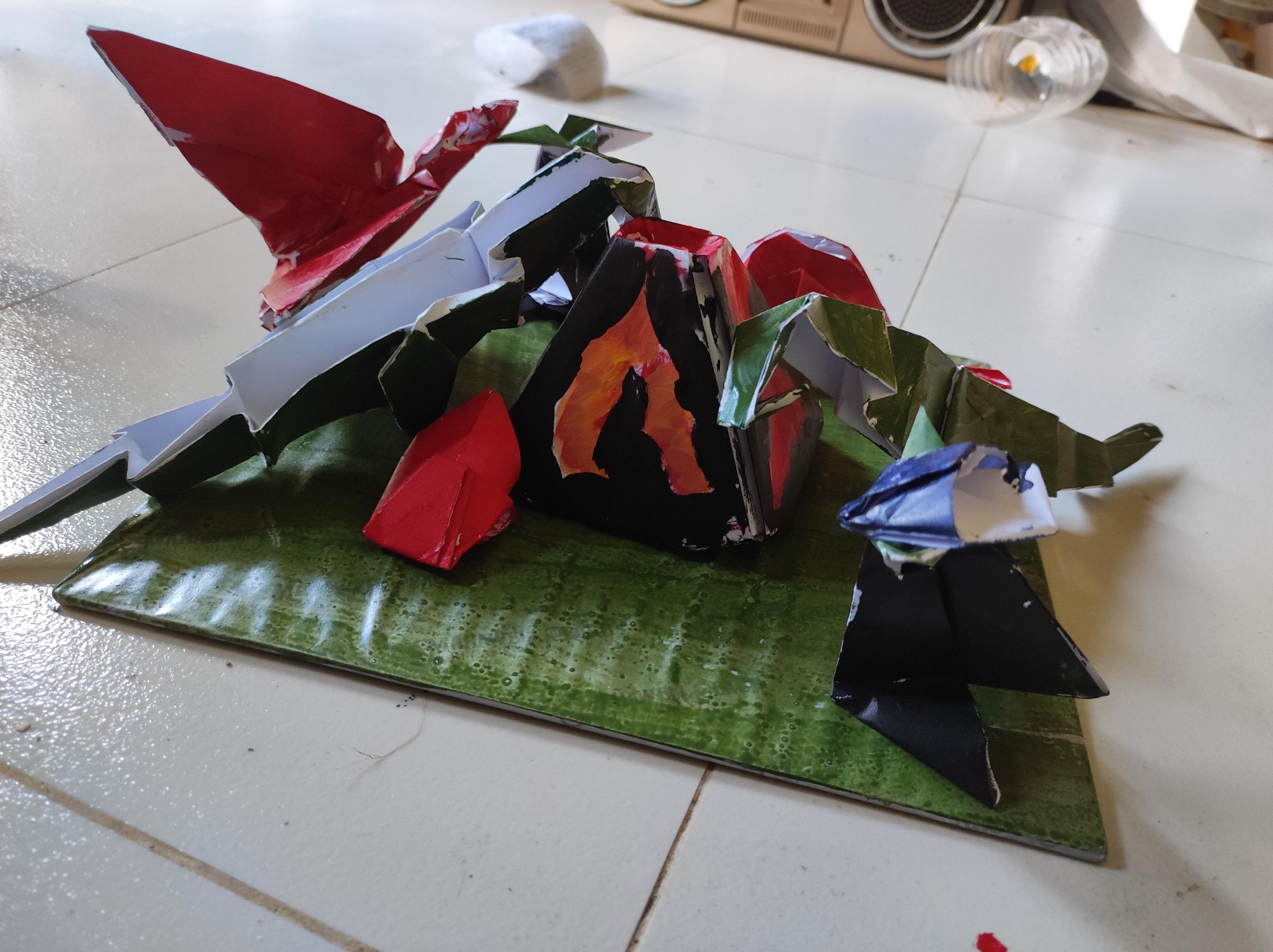 Origami Jurassic Park : 7 Steps - Instructables