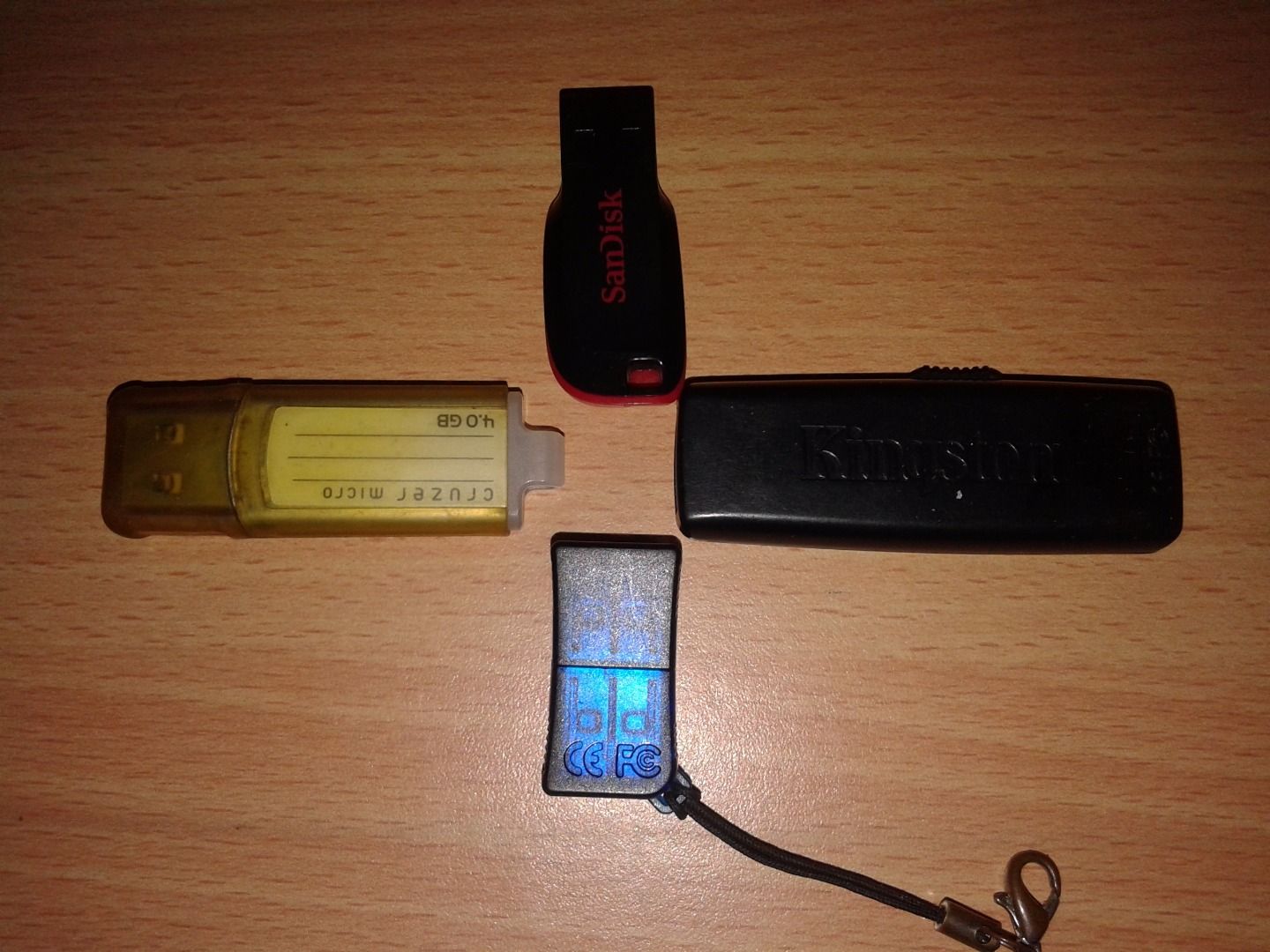 Pen Drive Holder / Stand : 3 Steps - Instructables