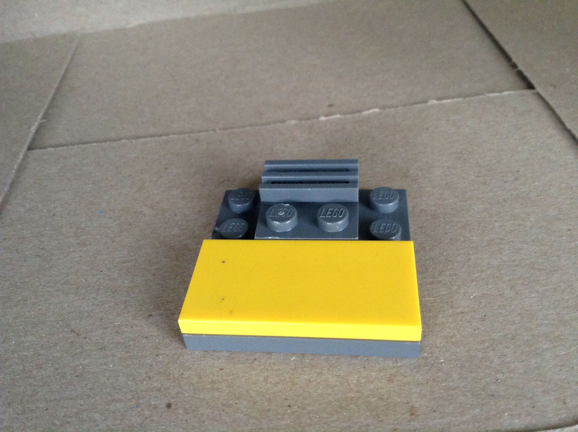 How to Make a Lego Traffic Light in 3 Easy Steps : 3 Steps - Instructables