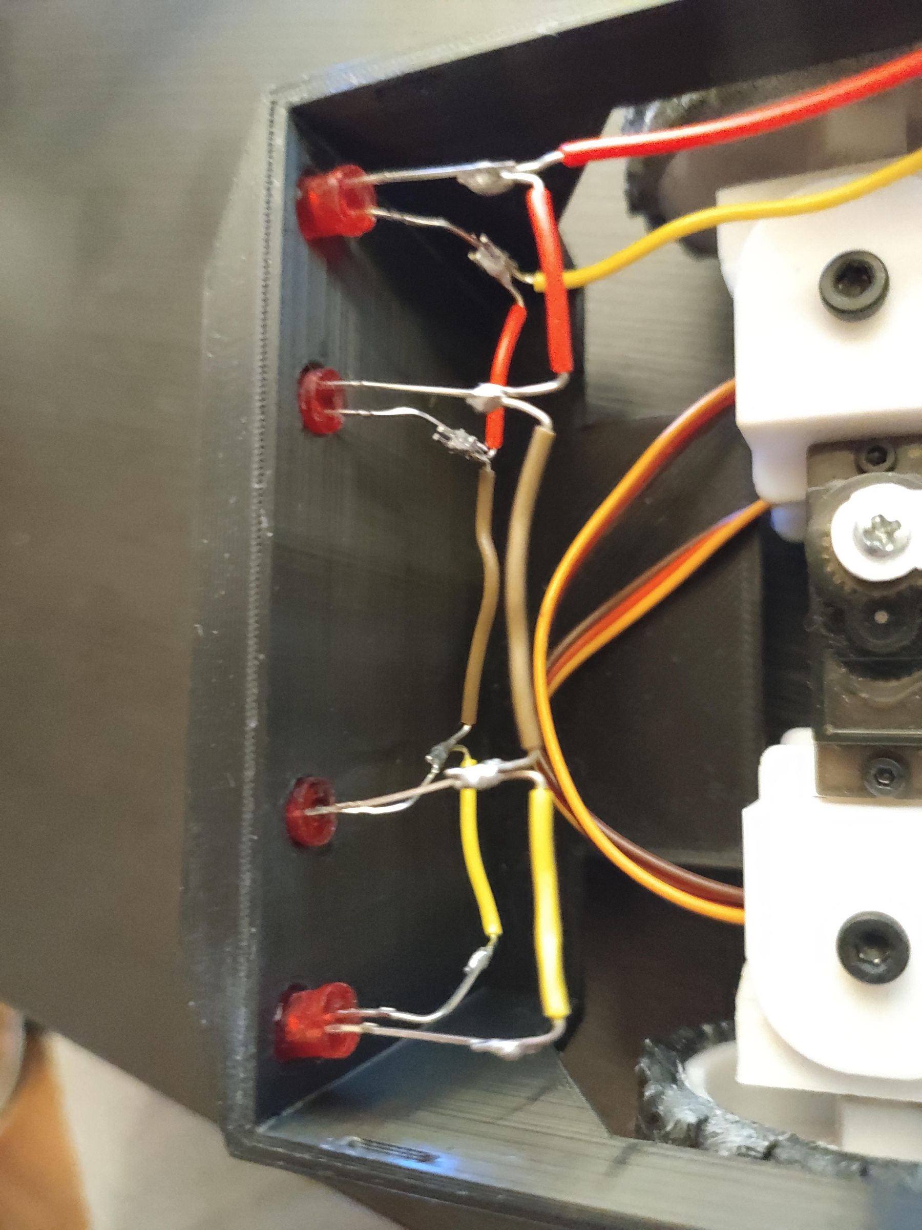 Cool RC Tesla Cybertruck : 10 Steps - Instructables