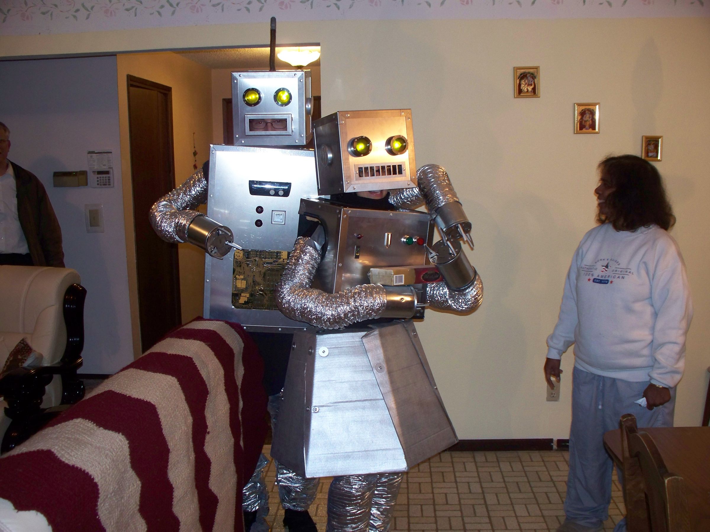 How to Build Robot Halloween Costumes. : 9 Steps (with Pictures ...