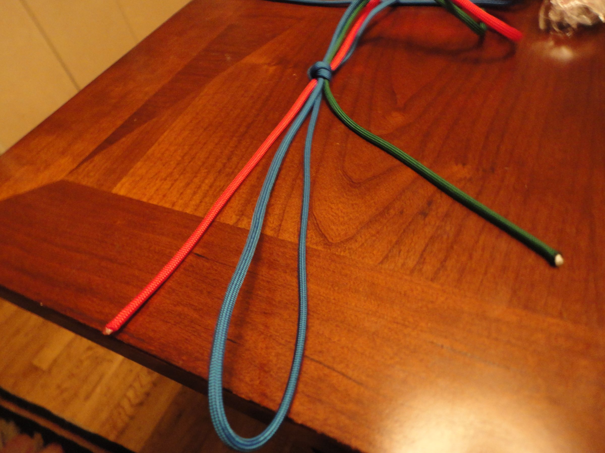 How to Do the Cobra Weave : 9 Steps - Instructables