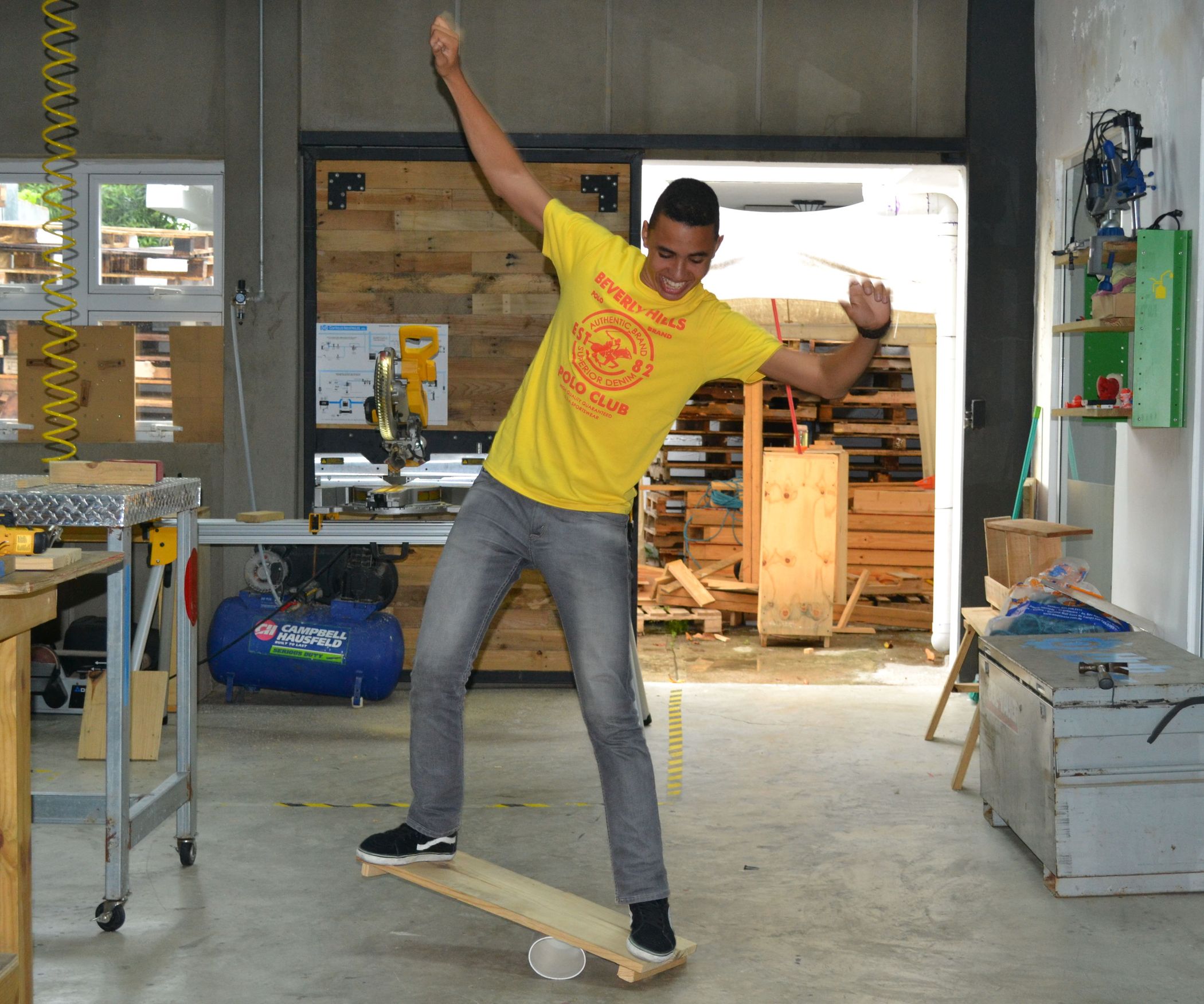 Rola Bola DIY : 3 Steps - Instructables