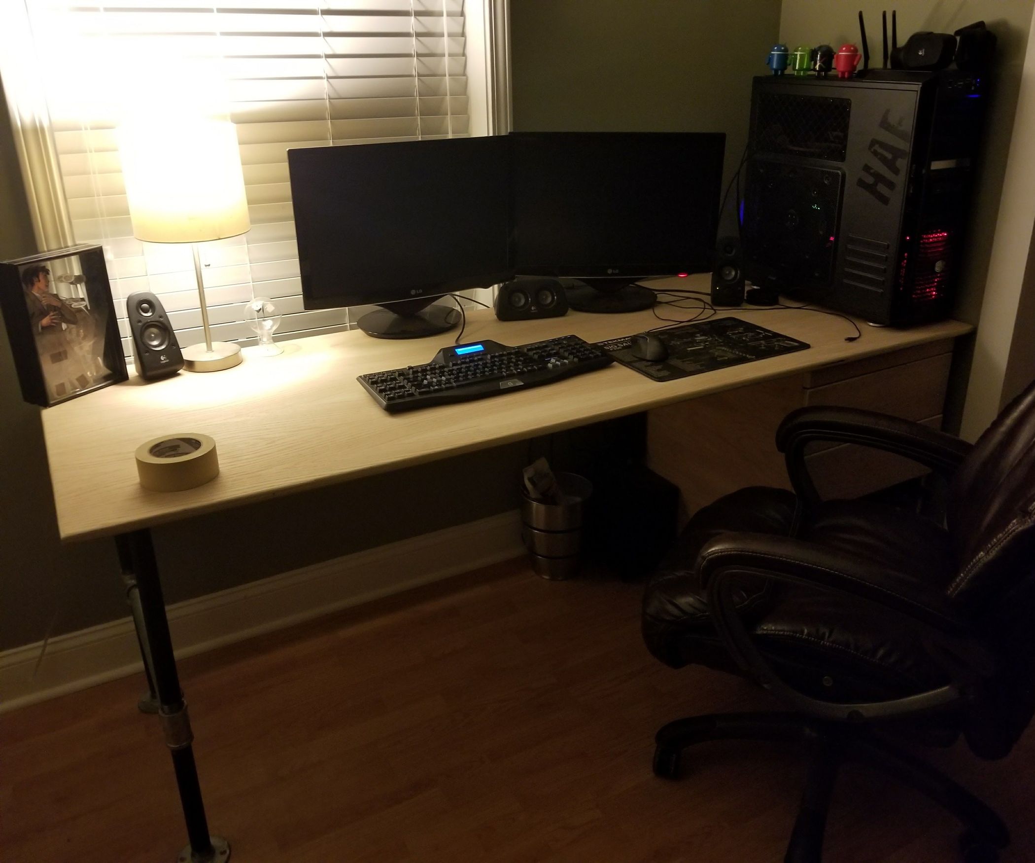Ultimate Industrial Desk : 7 Steps (with Pictures) - Instructables