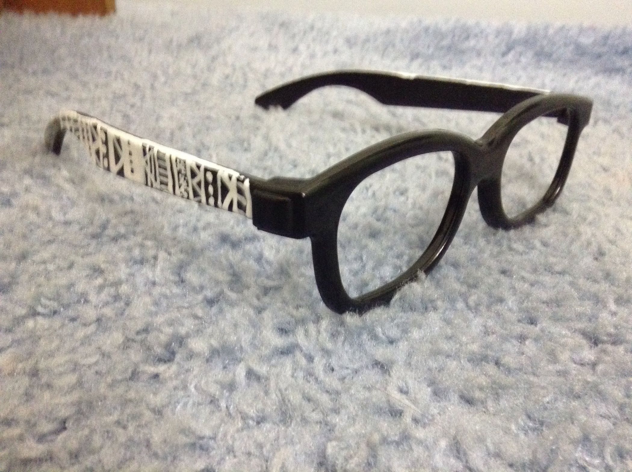 DIY Your Sunglasses/3D Glasses : 6 Steps - Instructables