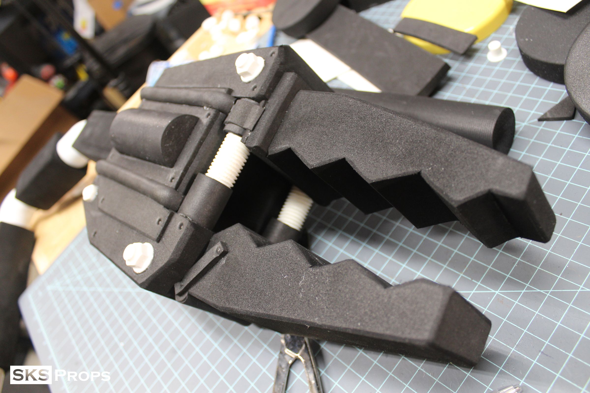 Warhammer 40K Tech Priest Cosplay - SKS Props : 35 Steps (with Pictures ...