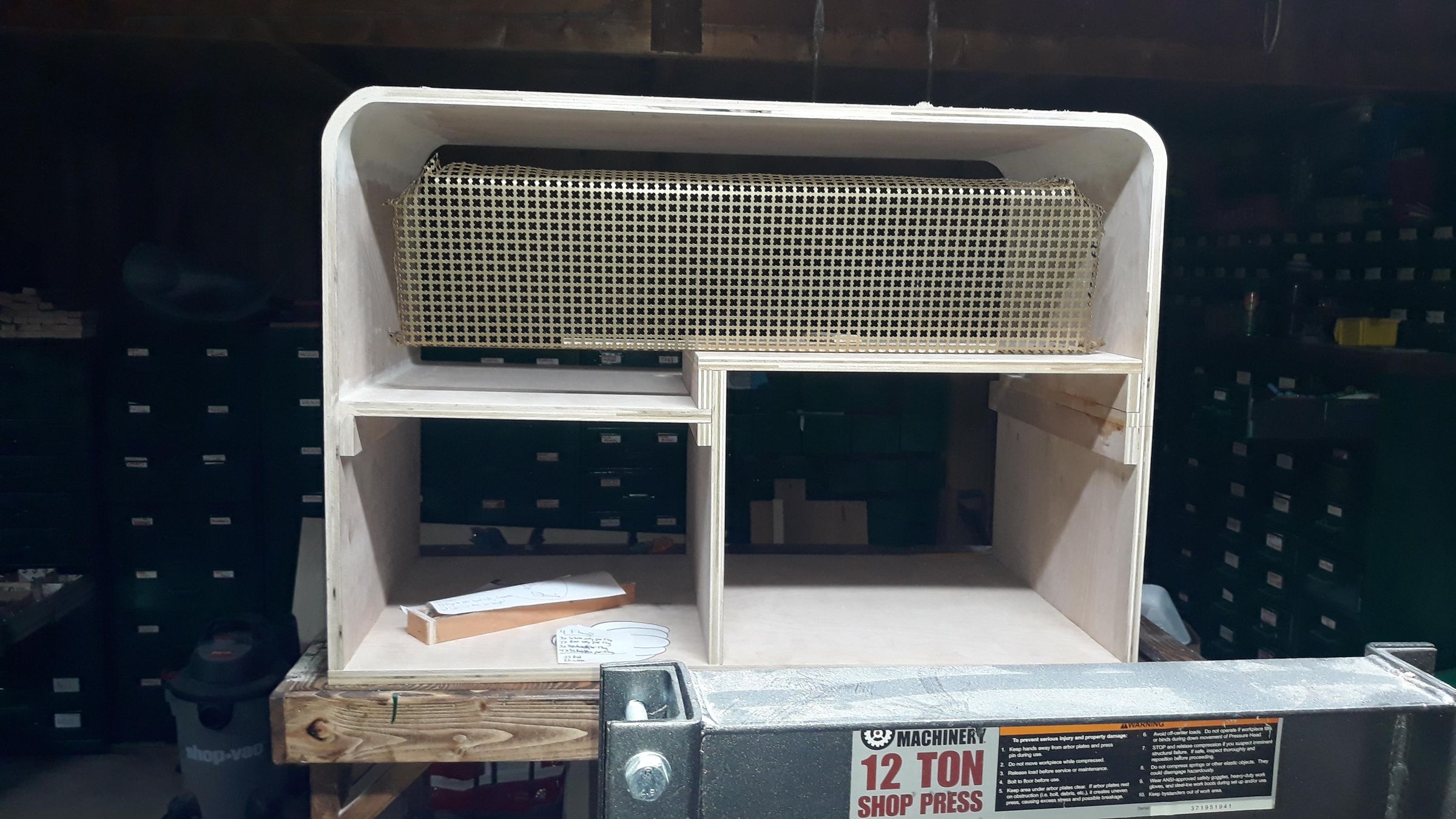 Jukebox TV Stand : 9 Steps (with Pictures) - Instructables