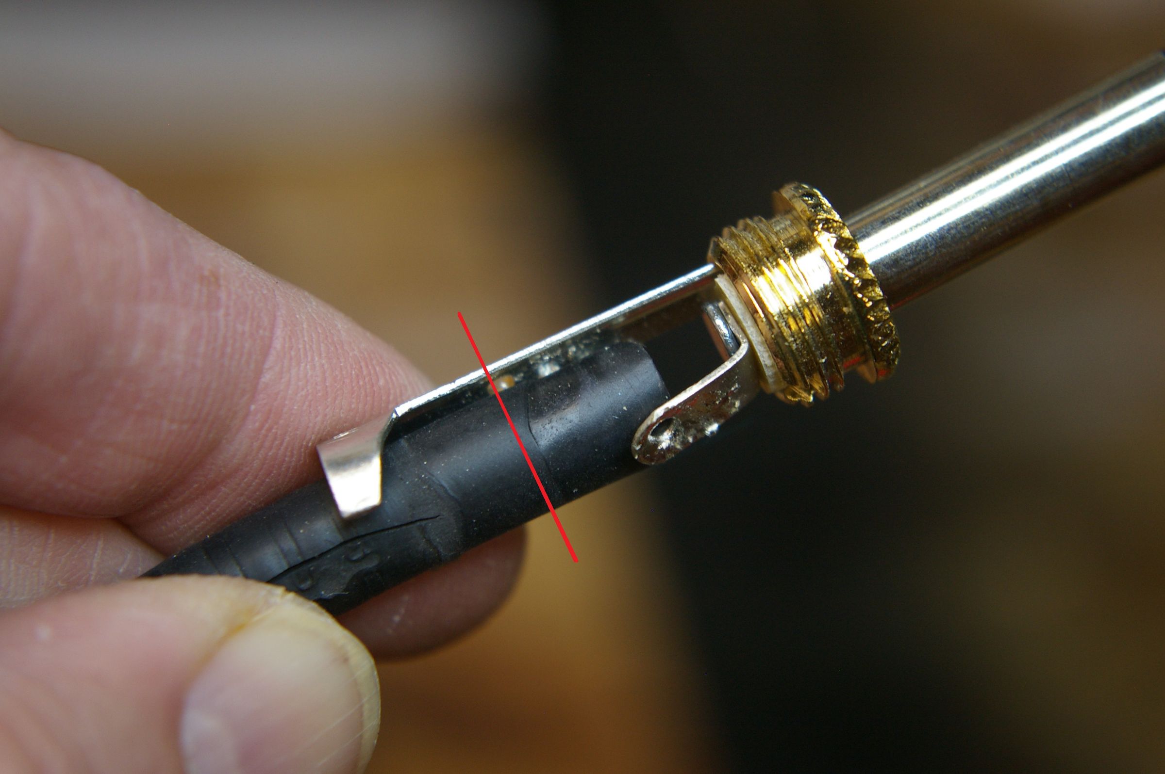 How to Fix, Repair or Make a 1/4" Inch Guitar Cable : 8 Steps ...