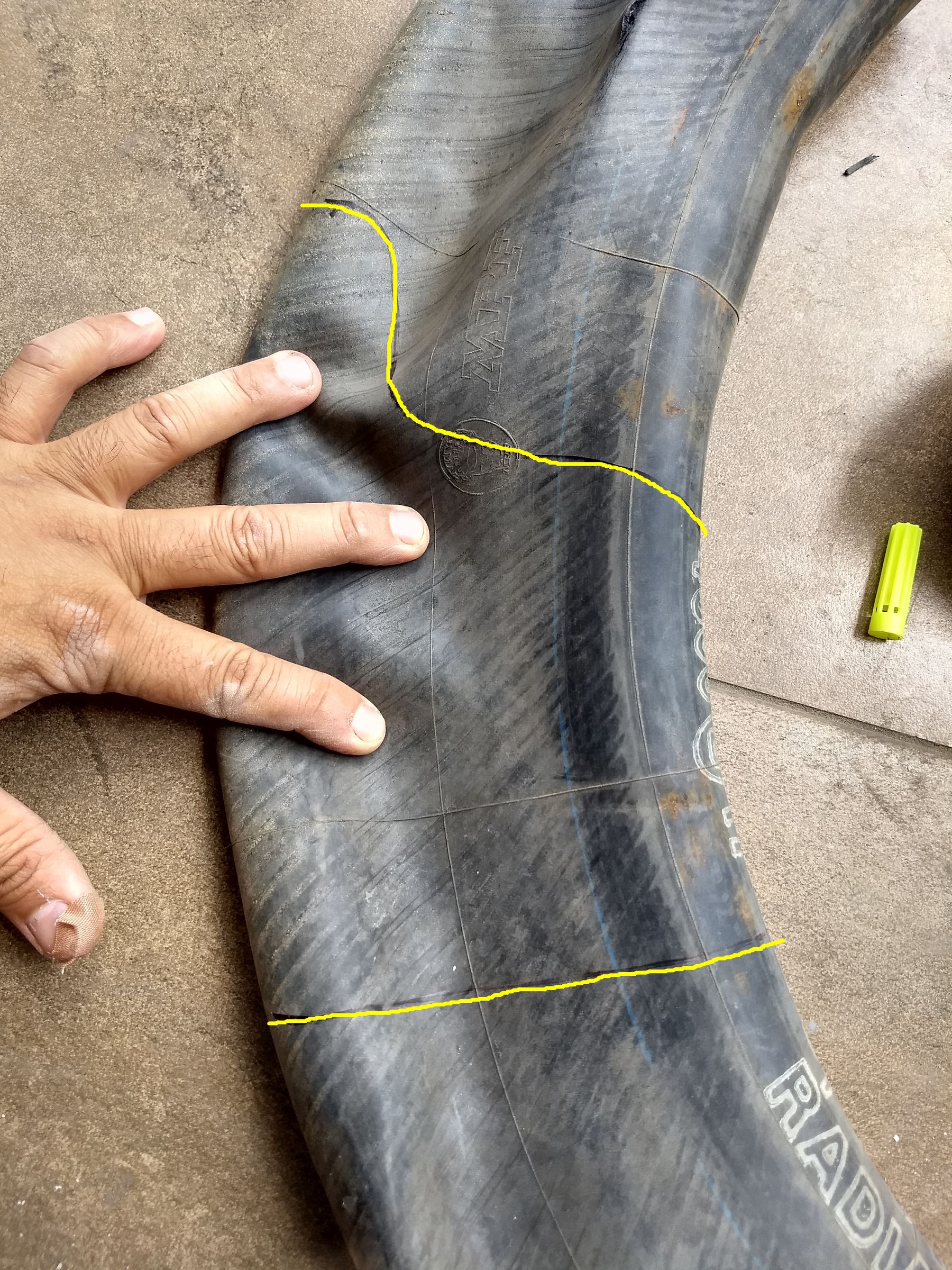 Make a Planter Using Car Inner Tube : 4 Steps (with Pictures ...