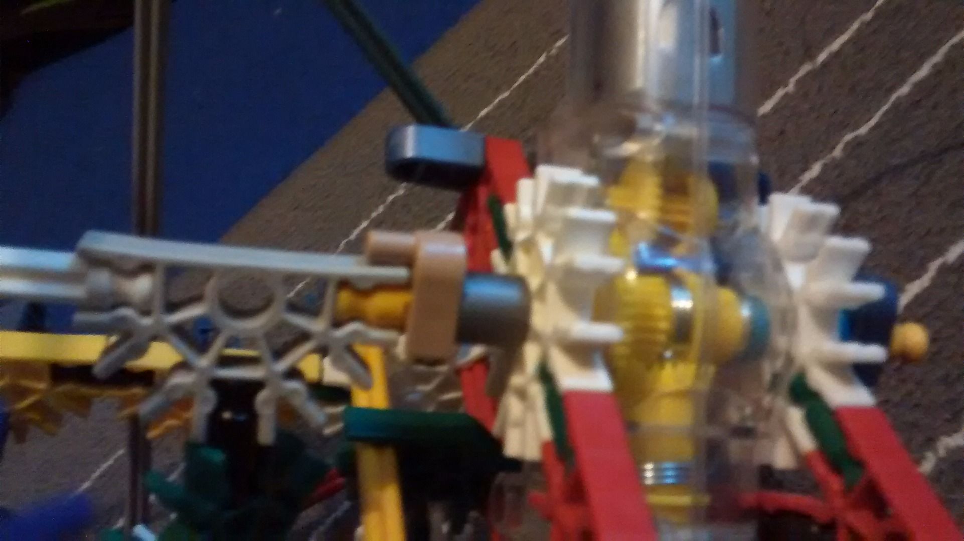 The Corkscrew | a K'nex Ball Machine Lift : 8 Steps - Instructables
