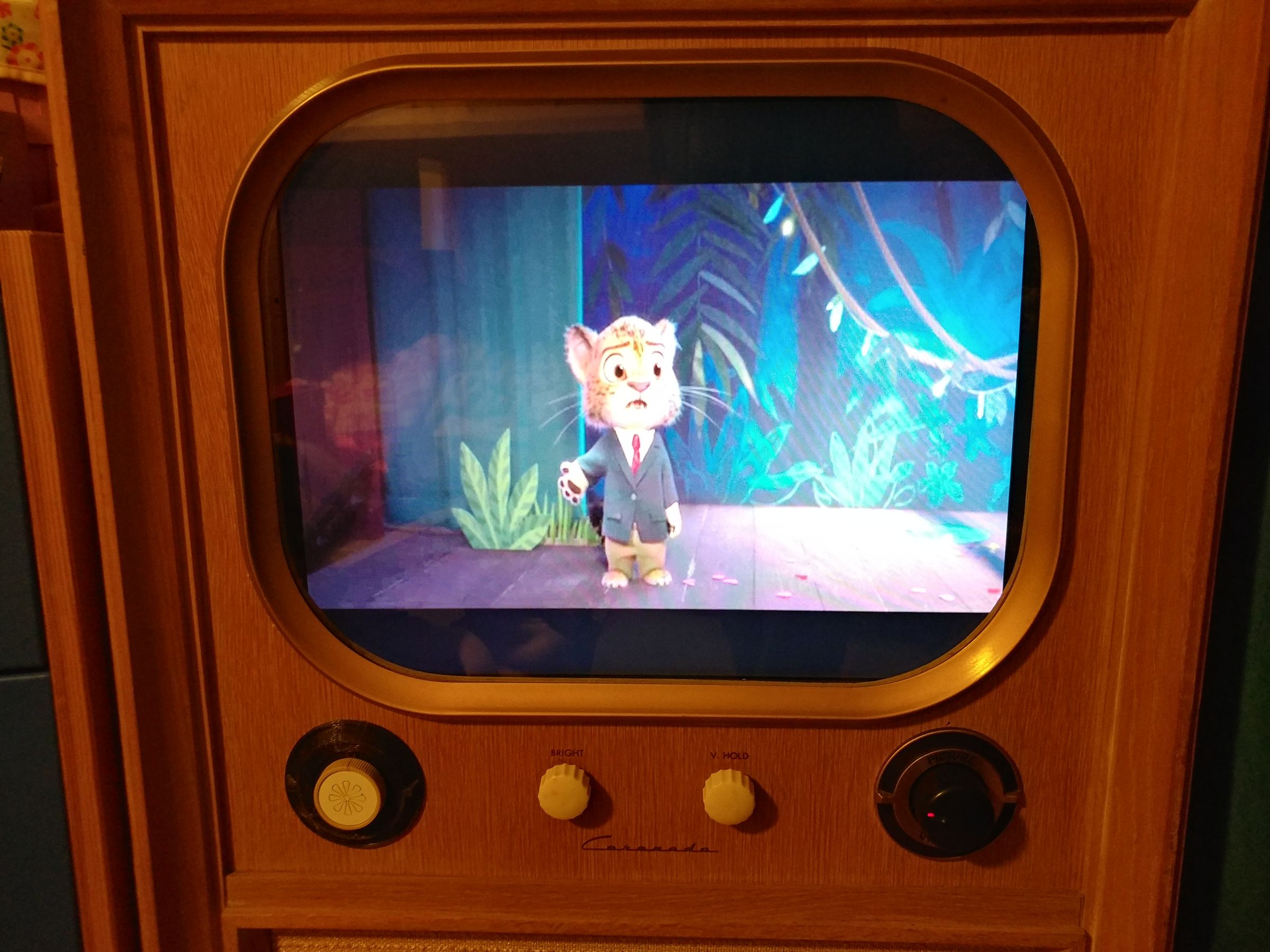 Retro TV Console Media Cabinet - UPDATED Now With RetroPie : 6 Steps ...