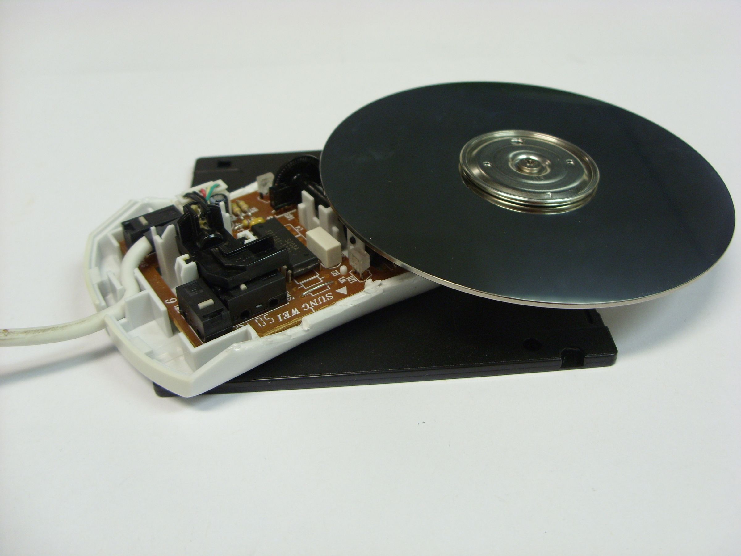 DIY DJ Turntable From Old Computer Parts : 12 Steps (with Pictures ...