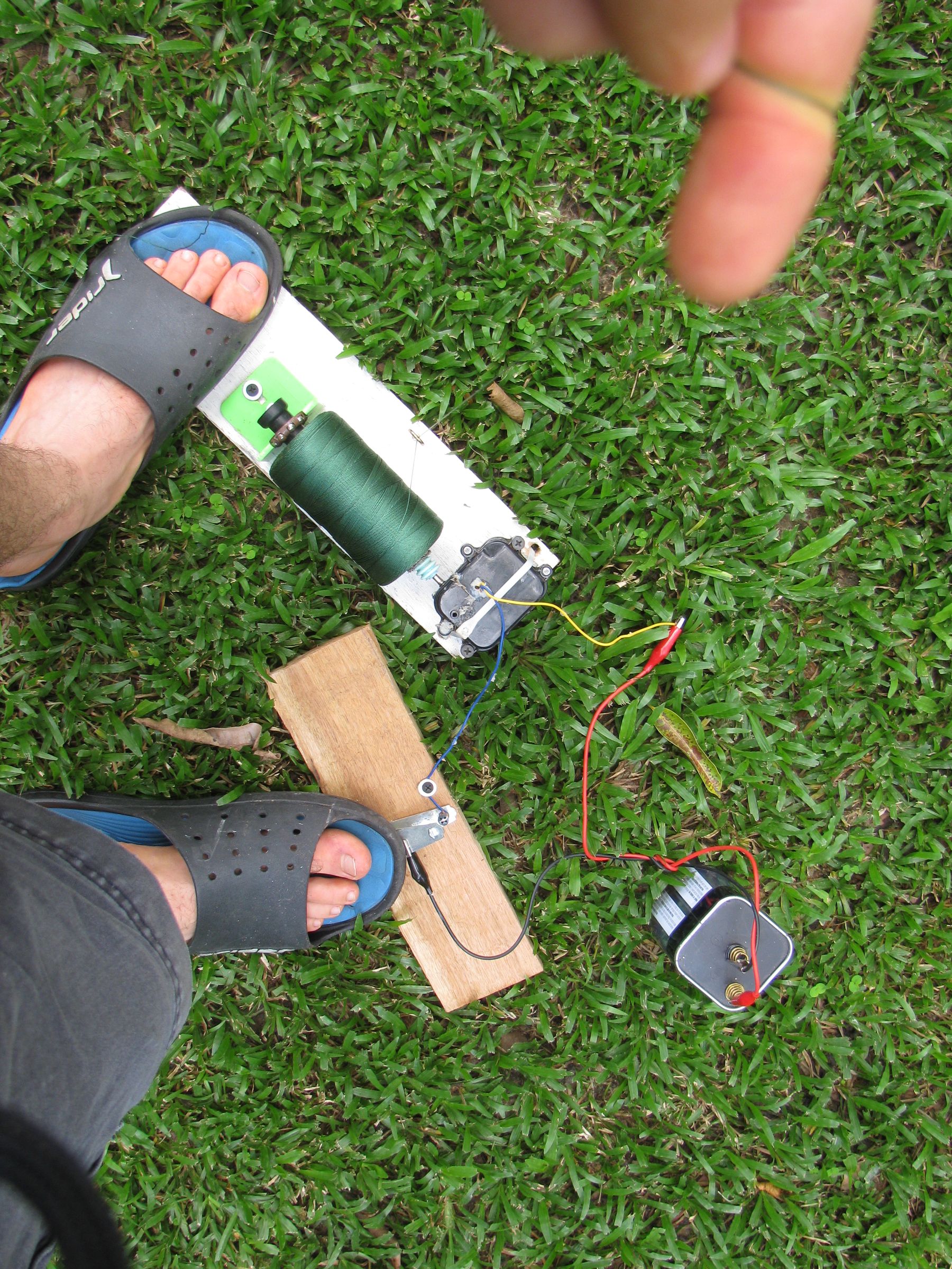 Motorized Kite String Winder! - a Piece of Junk That Works : 6 Steps ...
