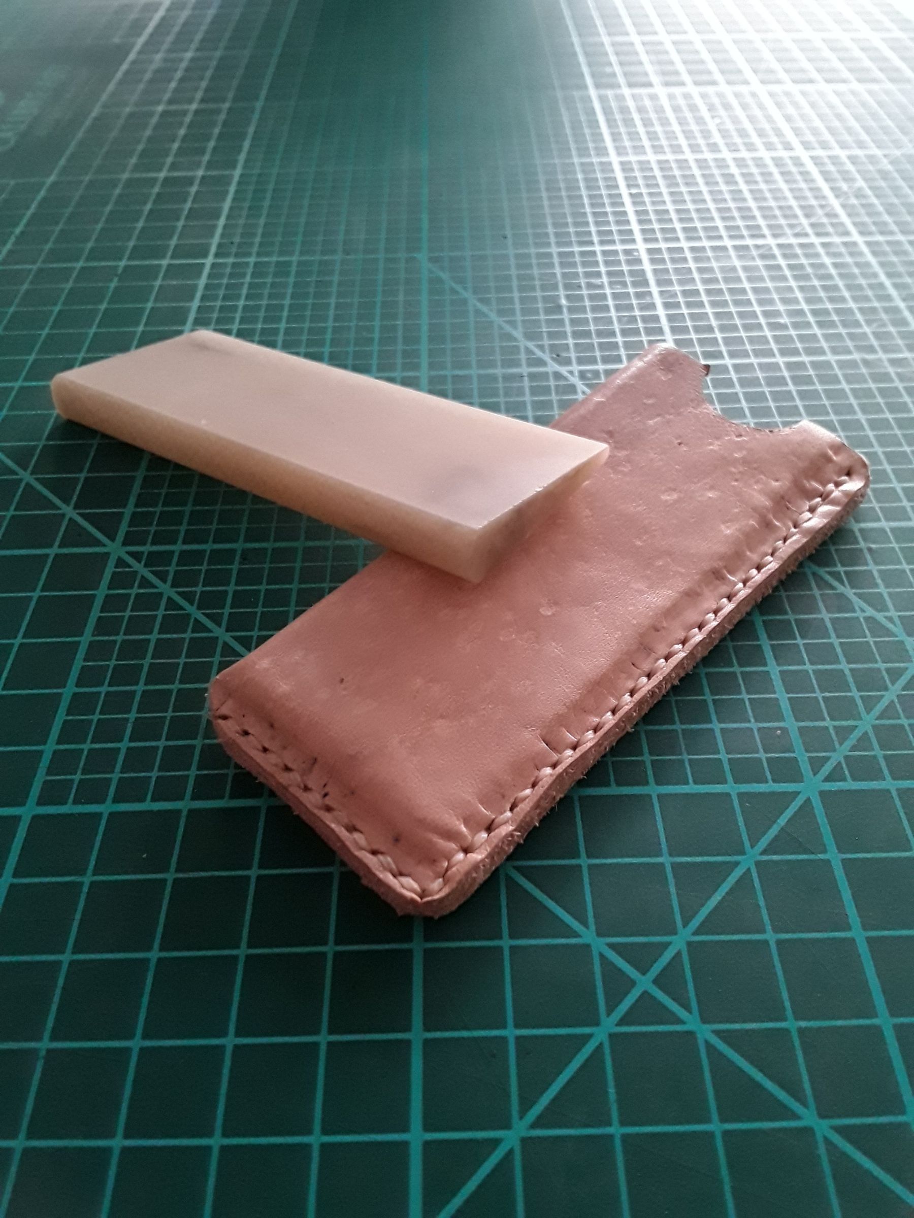 Leather Sheaths for Small Articles : 3 Steps (with Pictures ...