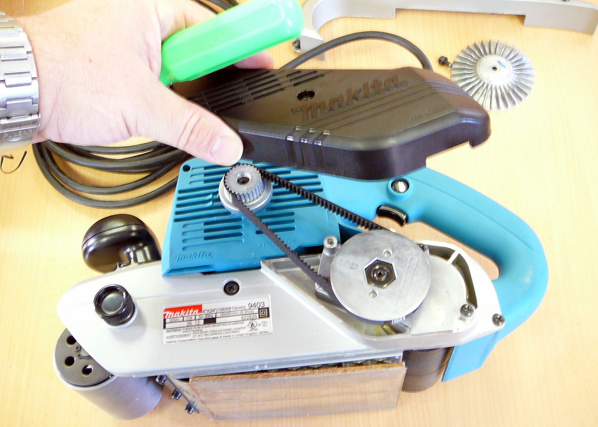 Build a WINNING Belt Sander Drag Racer : 14 Steps - Instructables