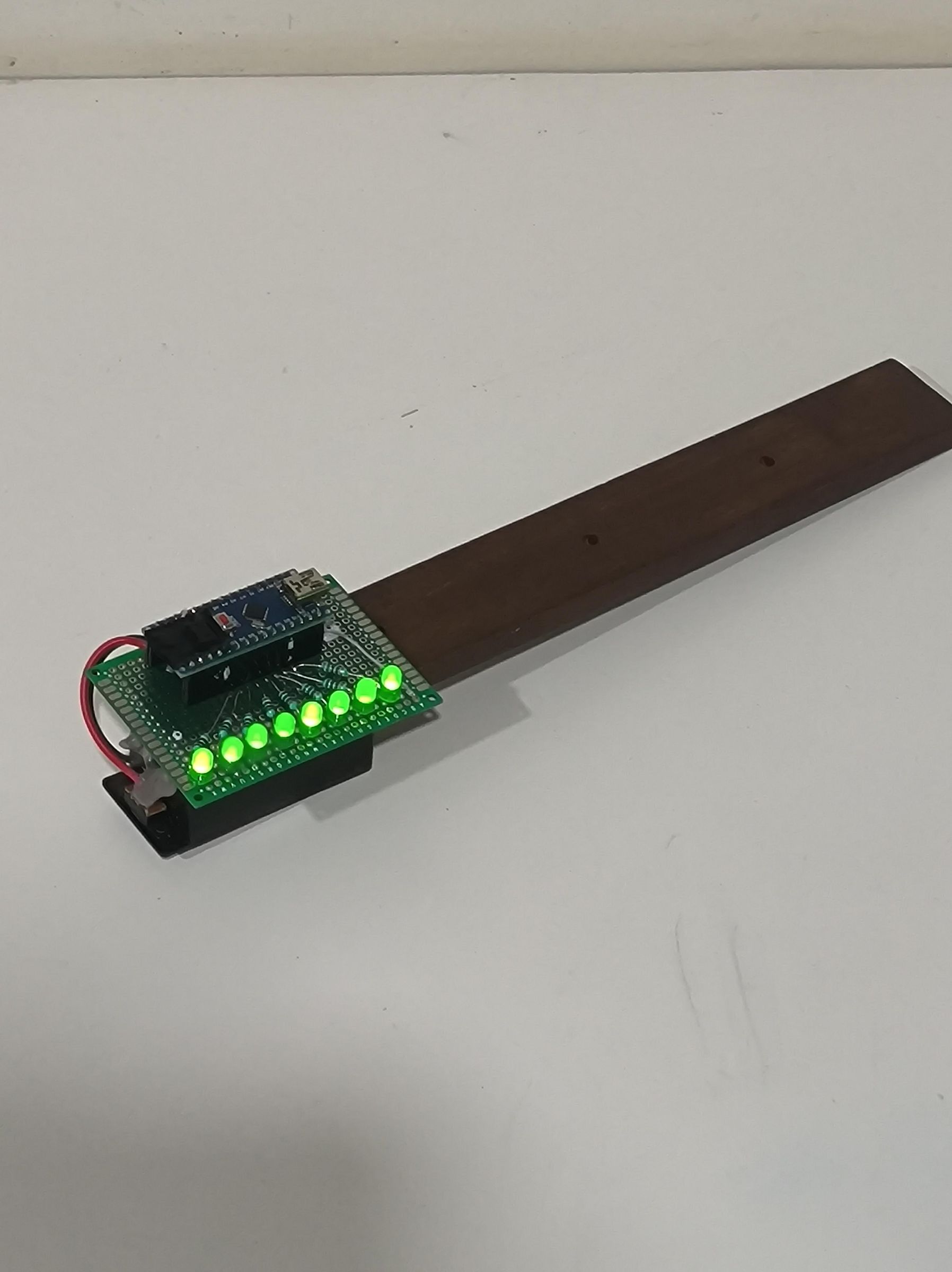 8 LED POV Using Arduino Nano : 7 Steps (with Pictures) - Instructables