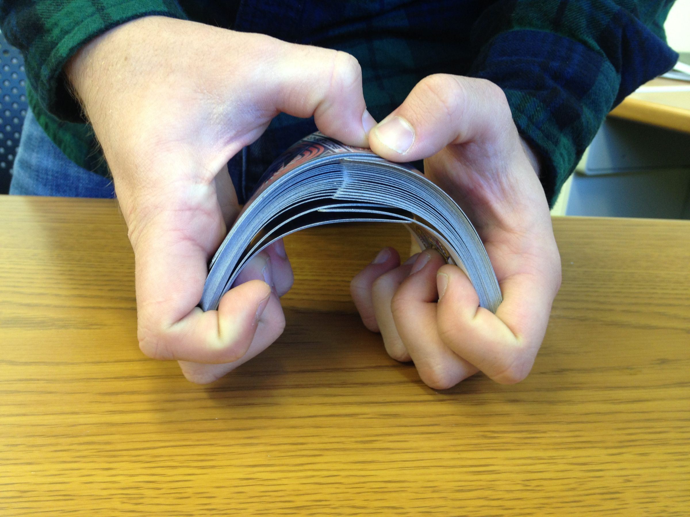 How to Shuffle Cards Like a Magician! : 7 Steps - Instructables