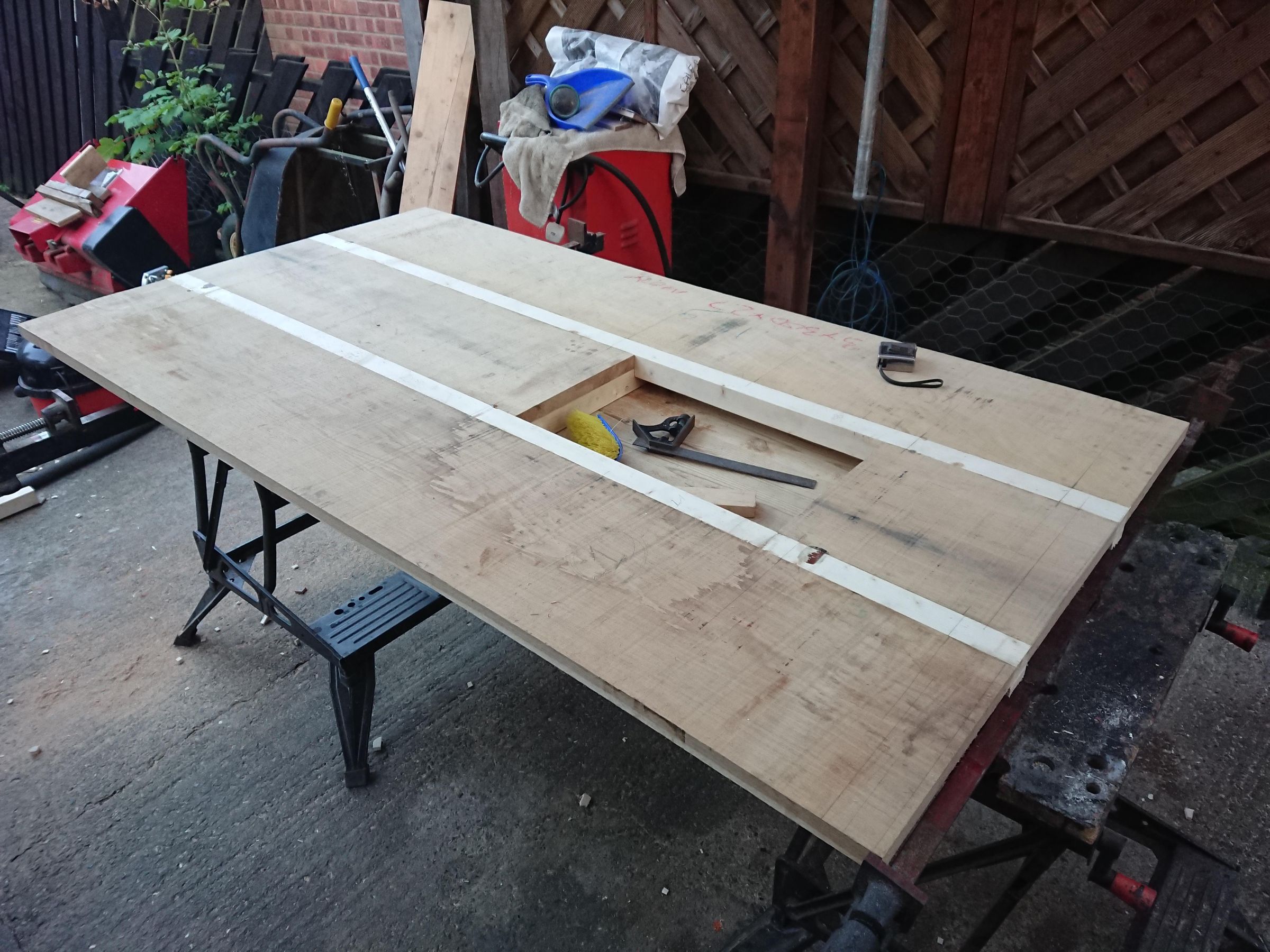 The "Work From Home" Solid Oak & Pine Kitchen Table : 11 Steps (with ...