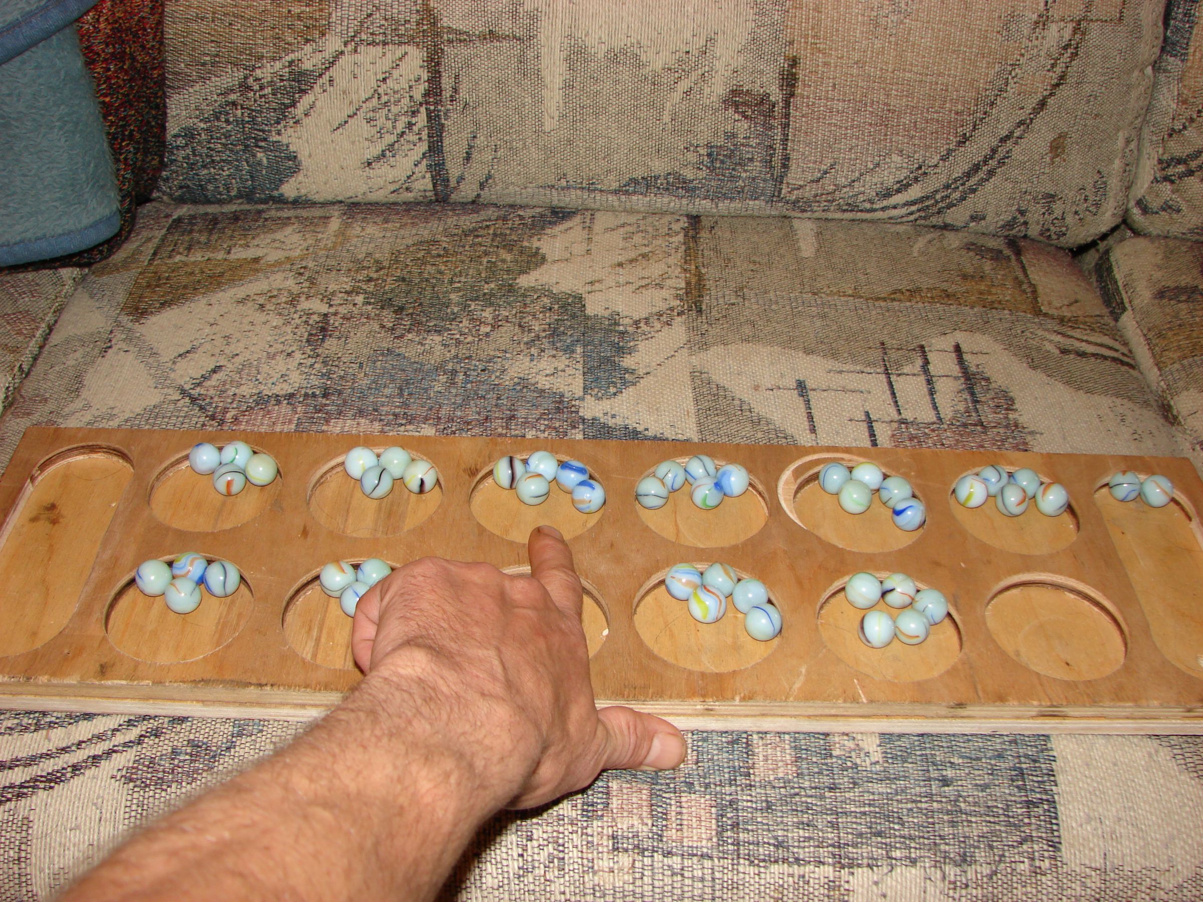 Simple Mancala : 4 Steps - Instructables