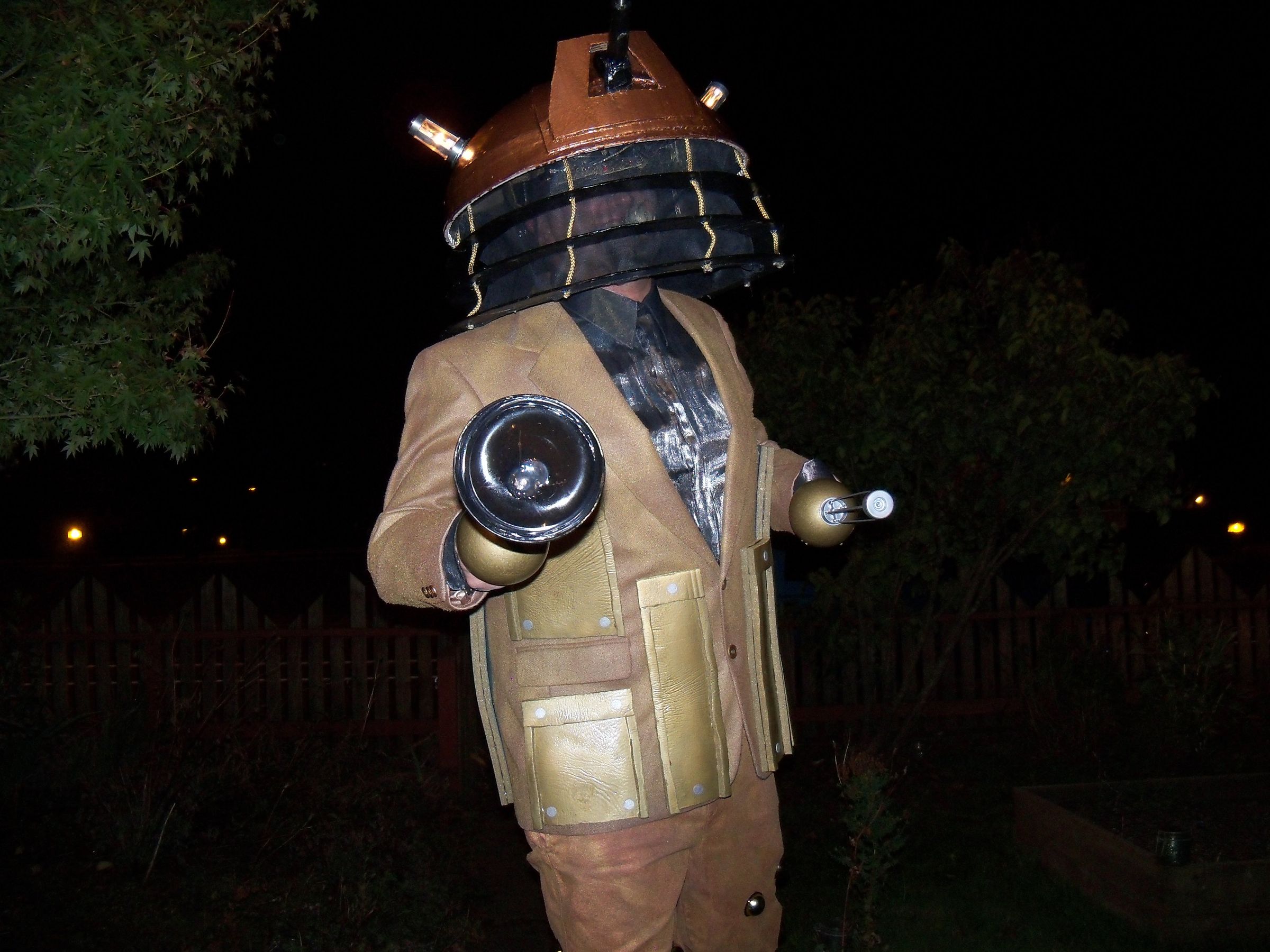 Human Dalek Costume! : 13 Steps (with Pictures) - Instructables