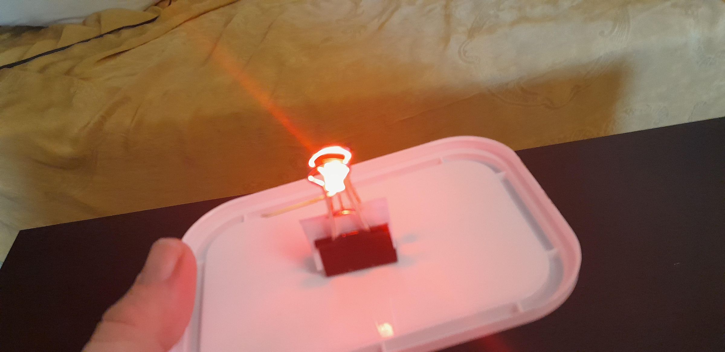 Simple Color Light "beacon" / Lightbox : 7 Steps (with Pictures) - Instructables