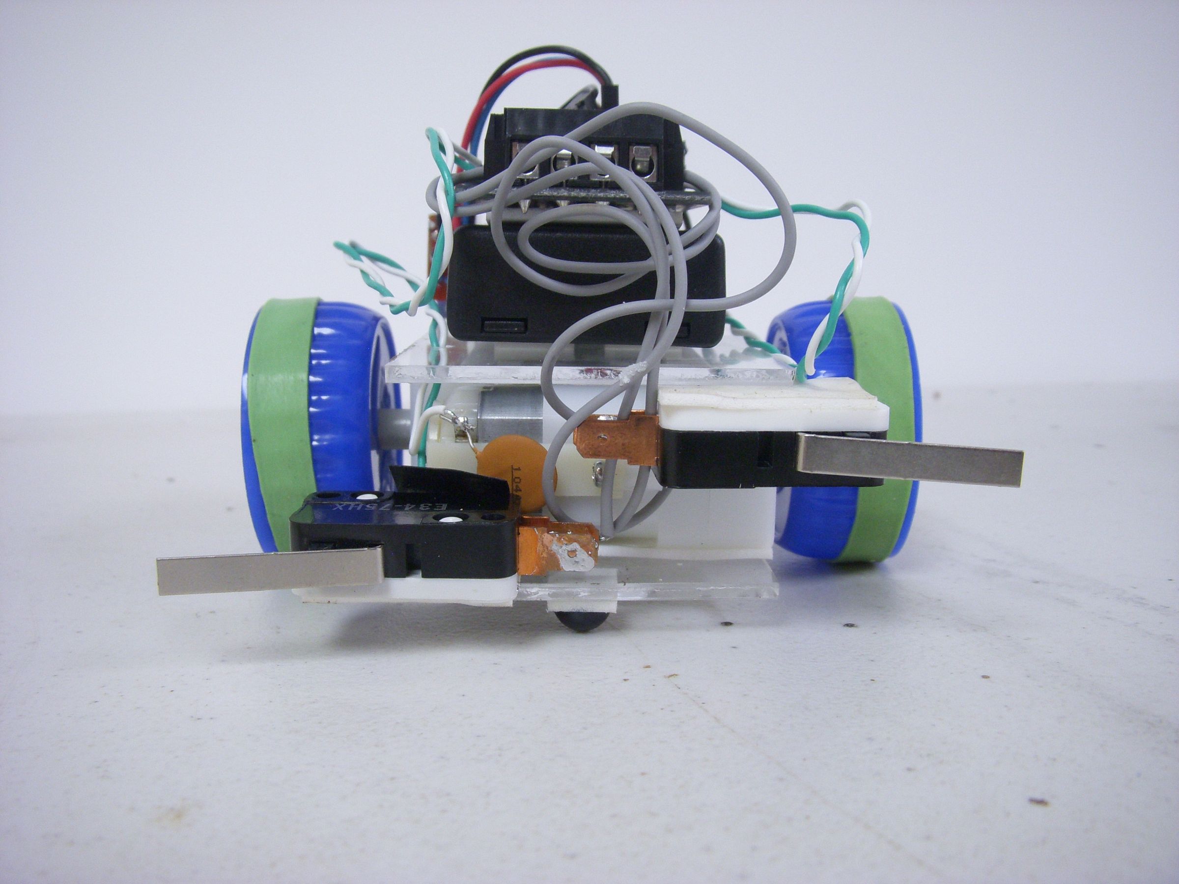 Picaxe MakerFaire Special Robot : 14 Steps (with Pictures) - Instructables