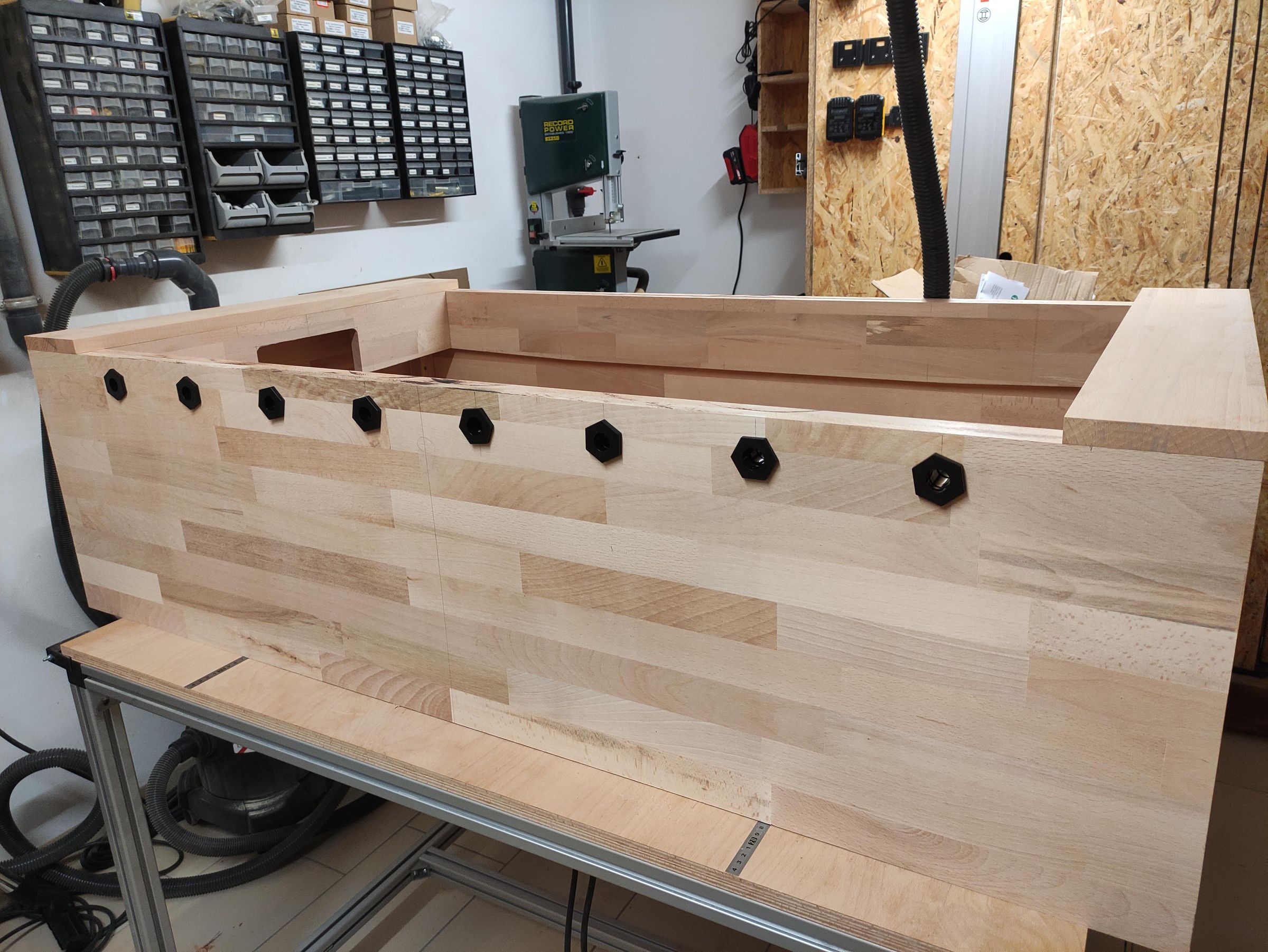 Table Football : 18 Steps (with Pictures) - Instructables