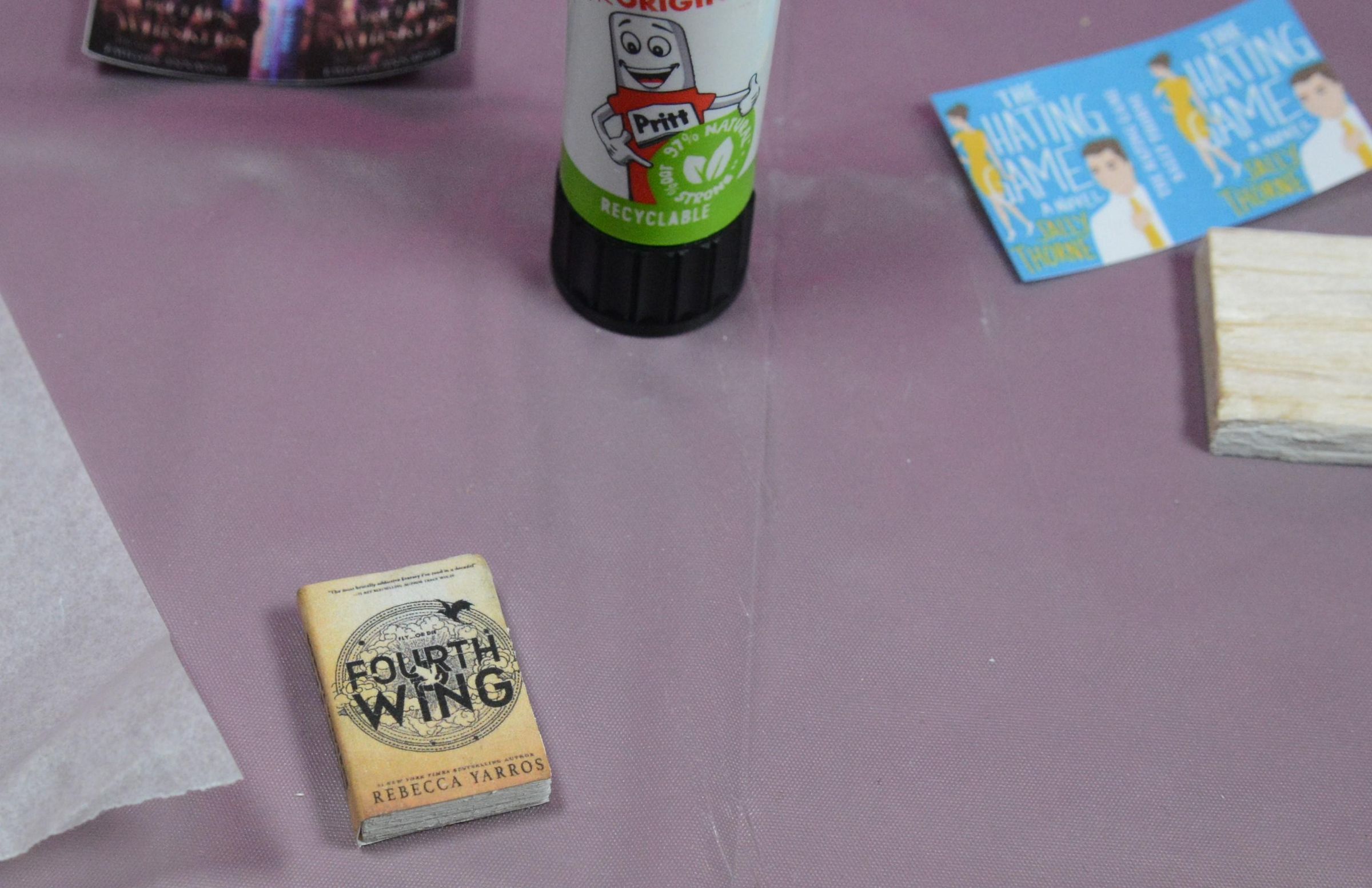 Miniature Library - How to Make a Tiny Bookcase : 13 Steps (with ...