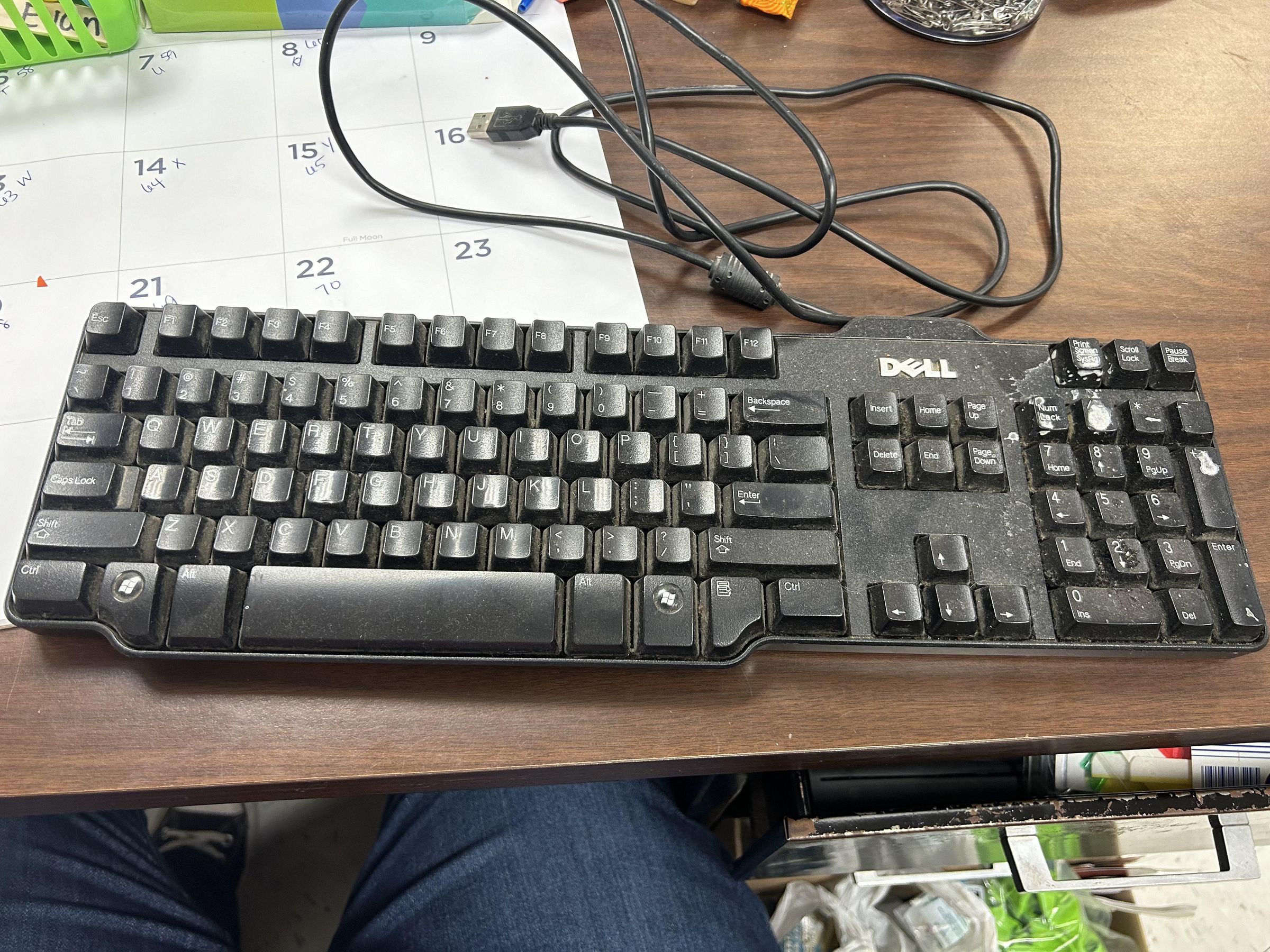 Cleaning Your Keyboard Safely : 7 Steps (with Pictures) - Instructables