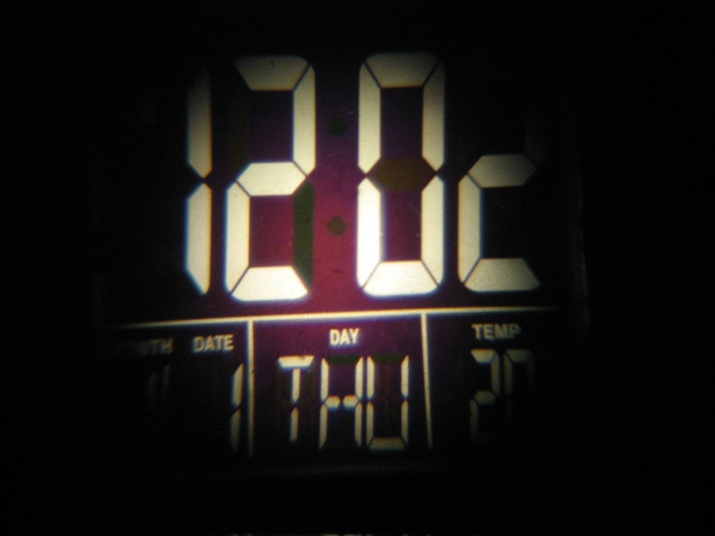 How to Build a Clock That Projects Time on the Wall : 6 Steps ...